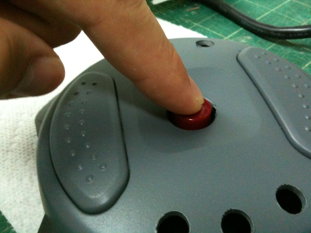 Goldeneye 007 Remote Mine Prop : 11 Steps (with Pictures) - Instructables