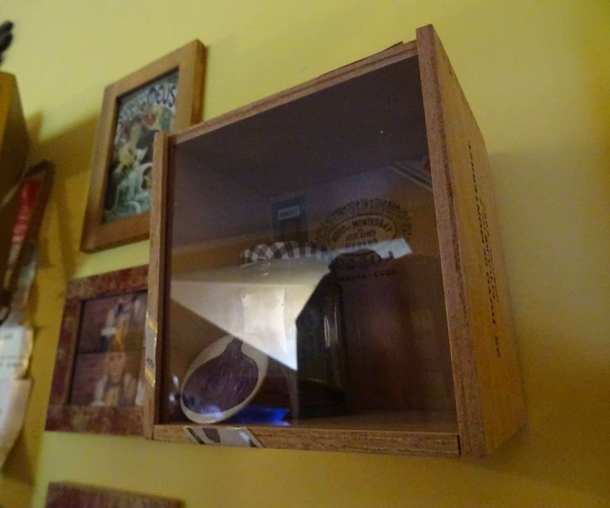 Cigar Box Keepsake Frame : 5 Steps (with Pictures) - Instructables