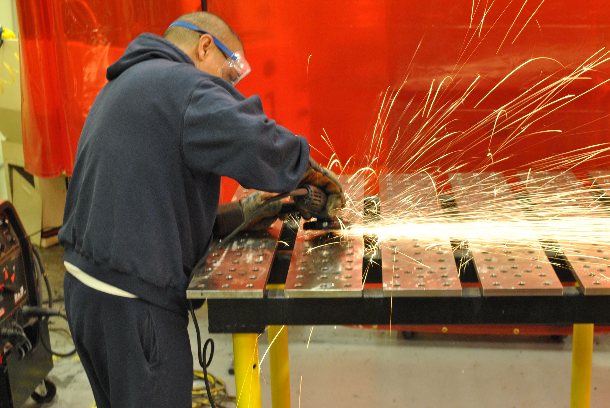 Removing Weld Splatter From Your Table : 5 Steps (with Pictures ...