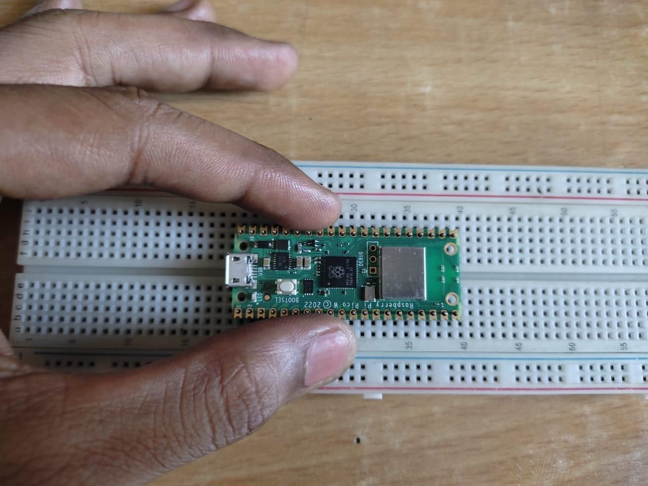 Raspberry Pi Pico W : 4 Steps - Instructables