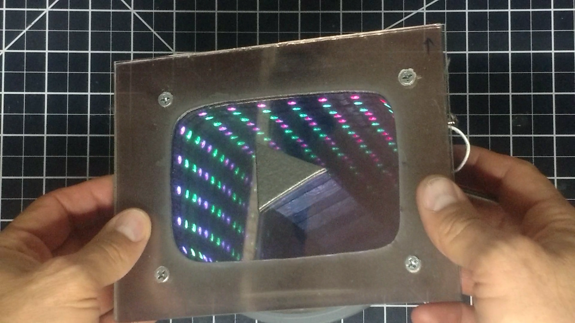 How Infinity Mirrors Work - With Experiments : 13 Steps - Instructables