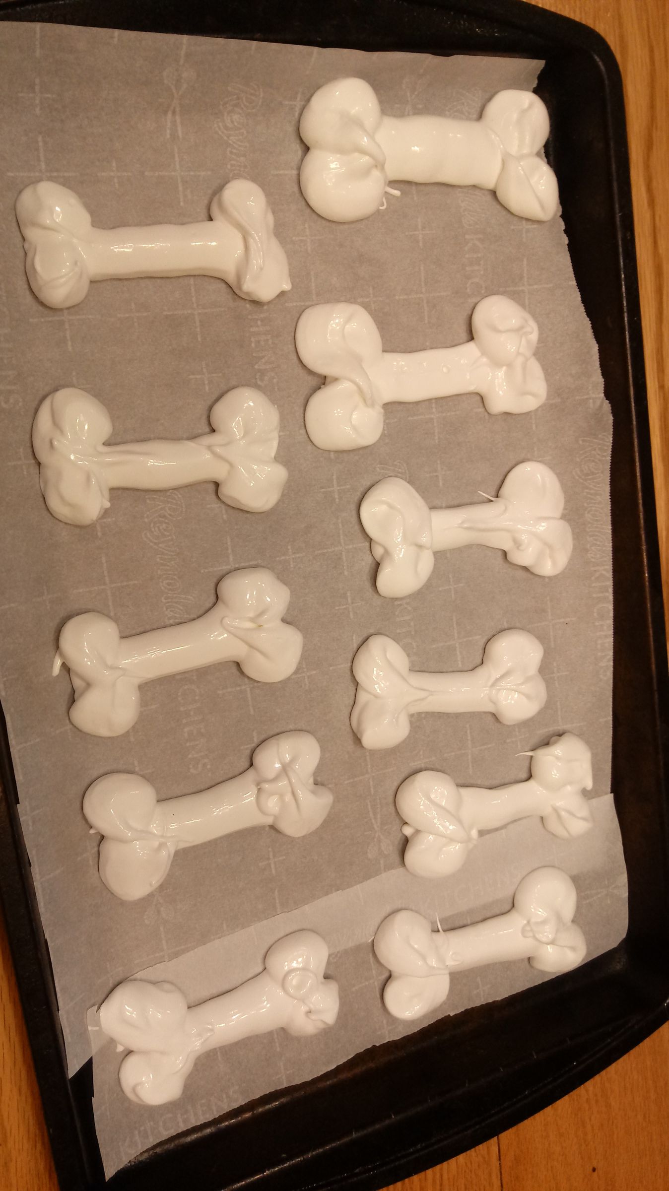 Edible Bones (Meringue and Chocolate Confection) : 13 Steps (with ...