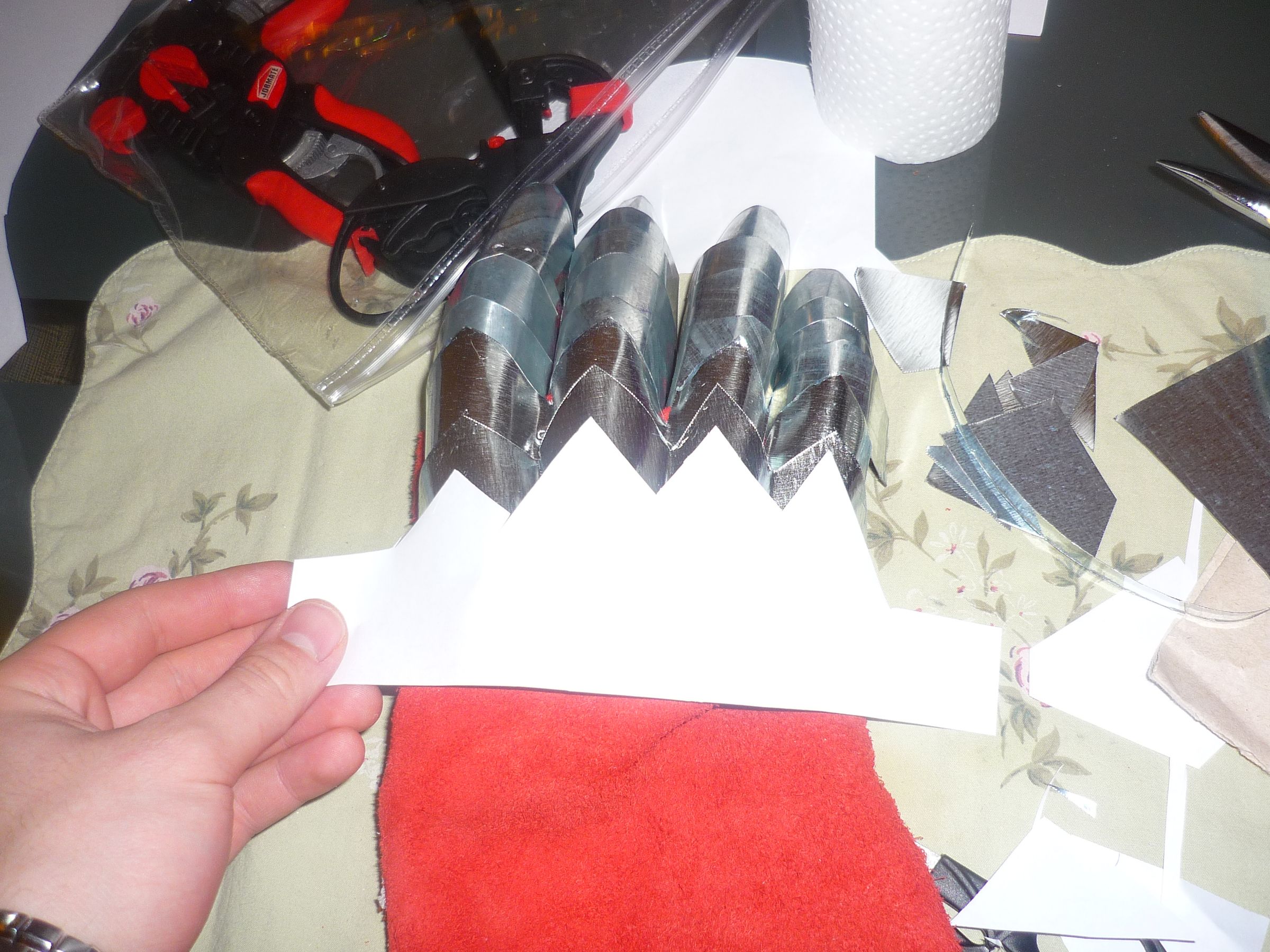 Building a Medieval Gauntlet : 11 Steps (with Pictures) - Instructables