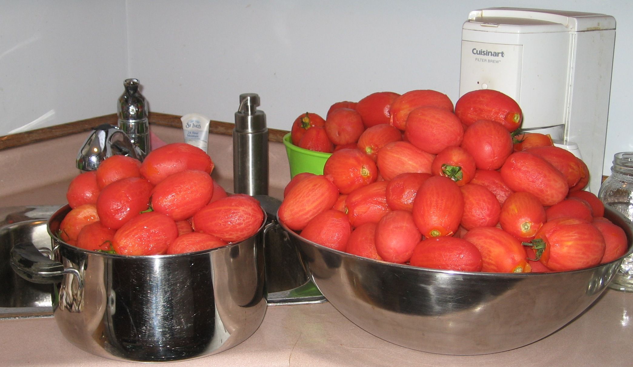 Roma Sunday - 15 Minute Pressure Canned Roma Tomatoes Without Water or ...