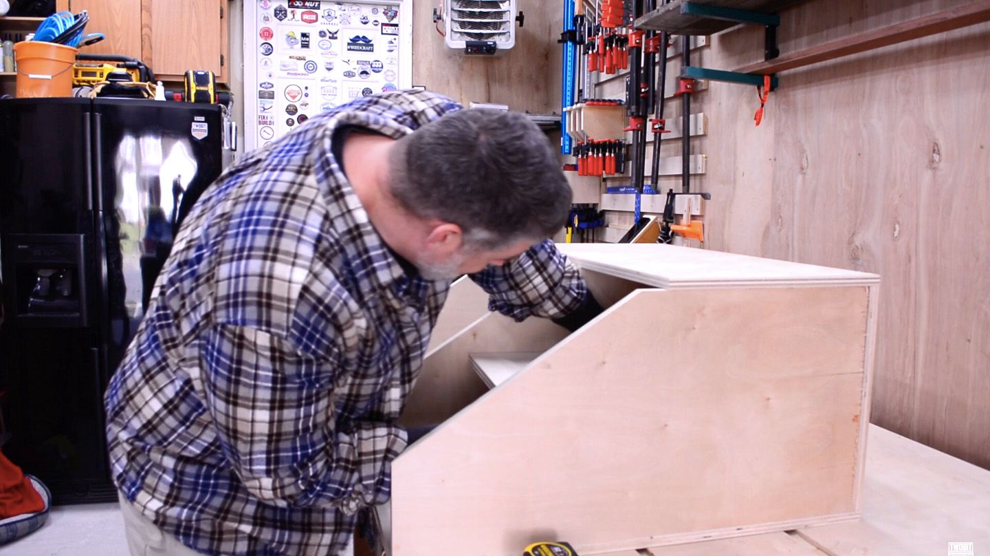 How to Build a Mobile Scrap Bin | DIY Woodworking Shop Project : 11 ...