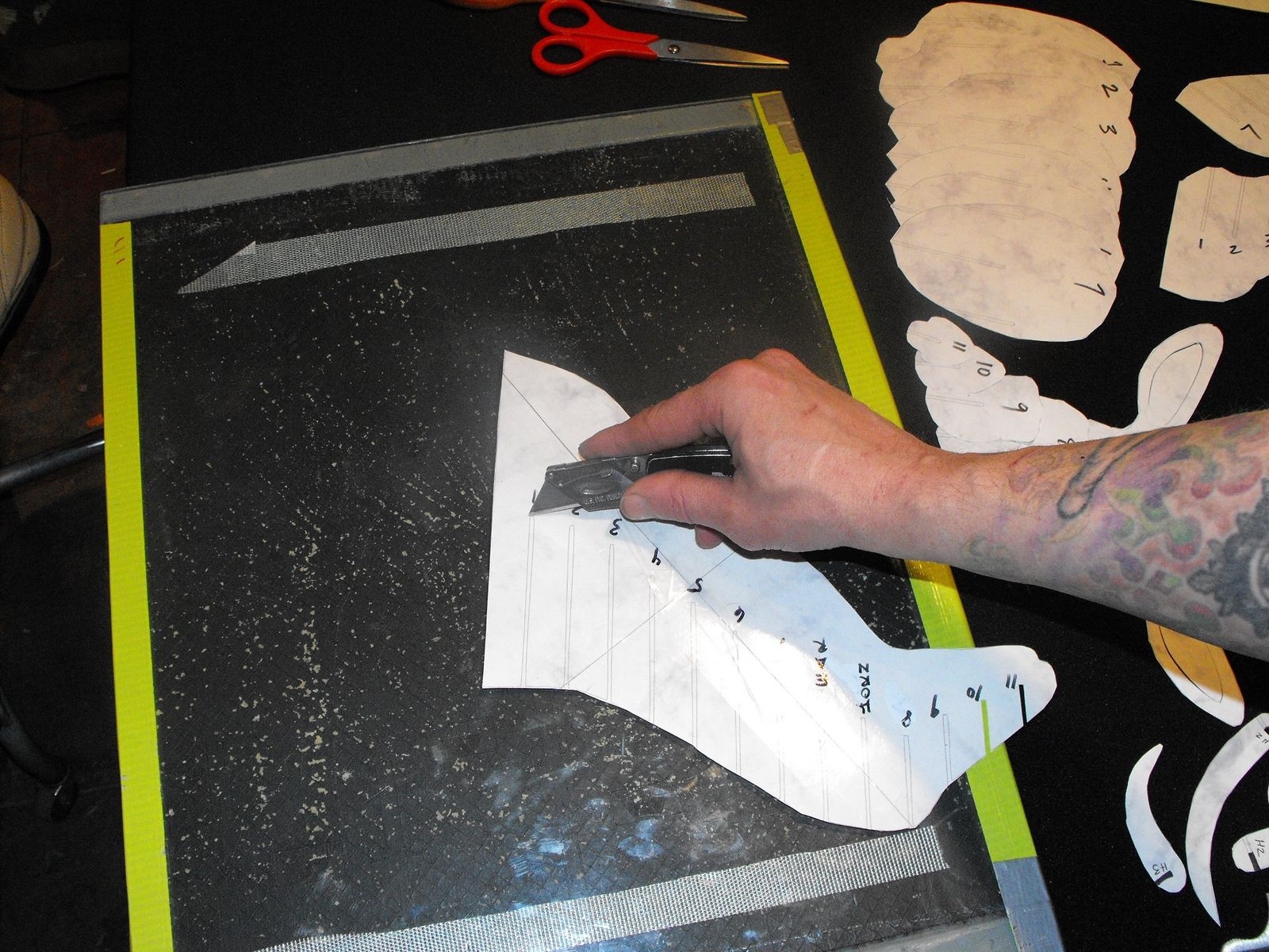 3D Cardboard & Duct Tape Deer Head Trophy With Template : 12 Steps ...