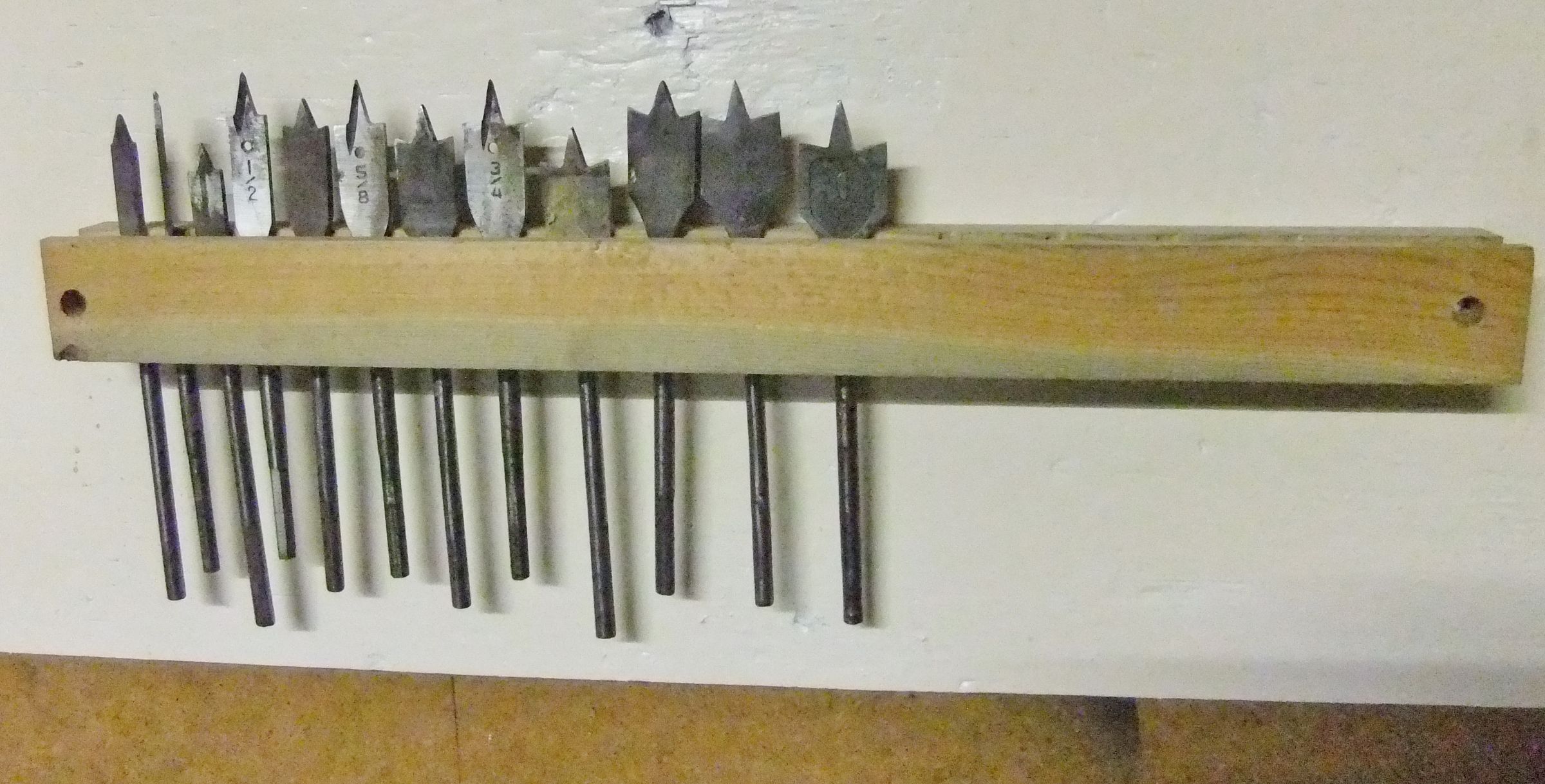 DIY Spade/Paddle Bit Wall Rack - Instructables