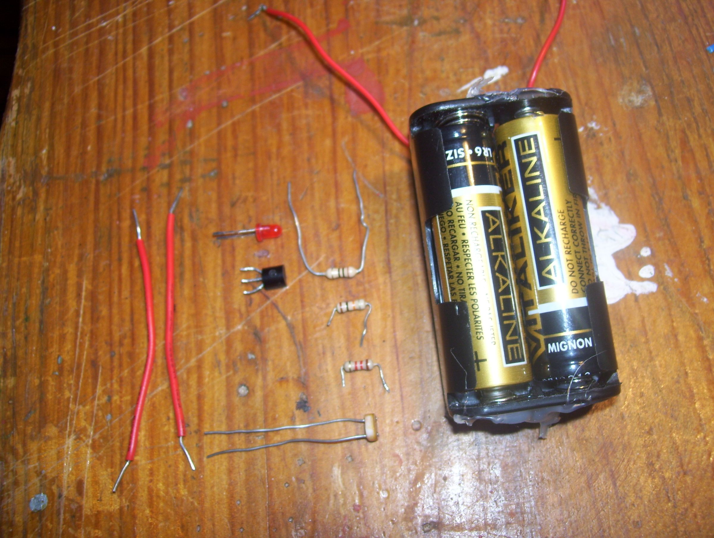 Light Detector, No Microprocessors, Just Simple Electronics :) : 3 Steps - Instructables