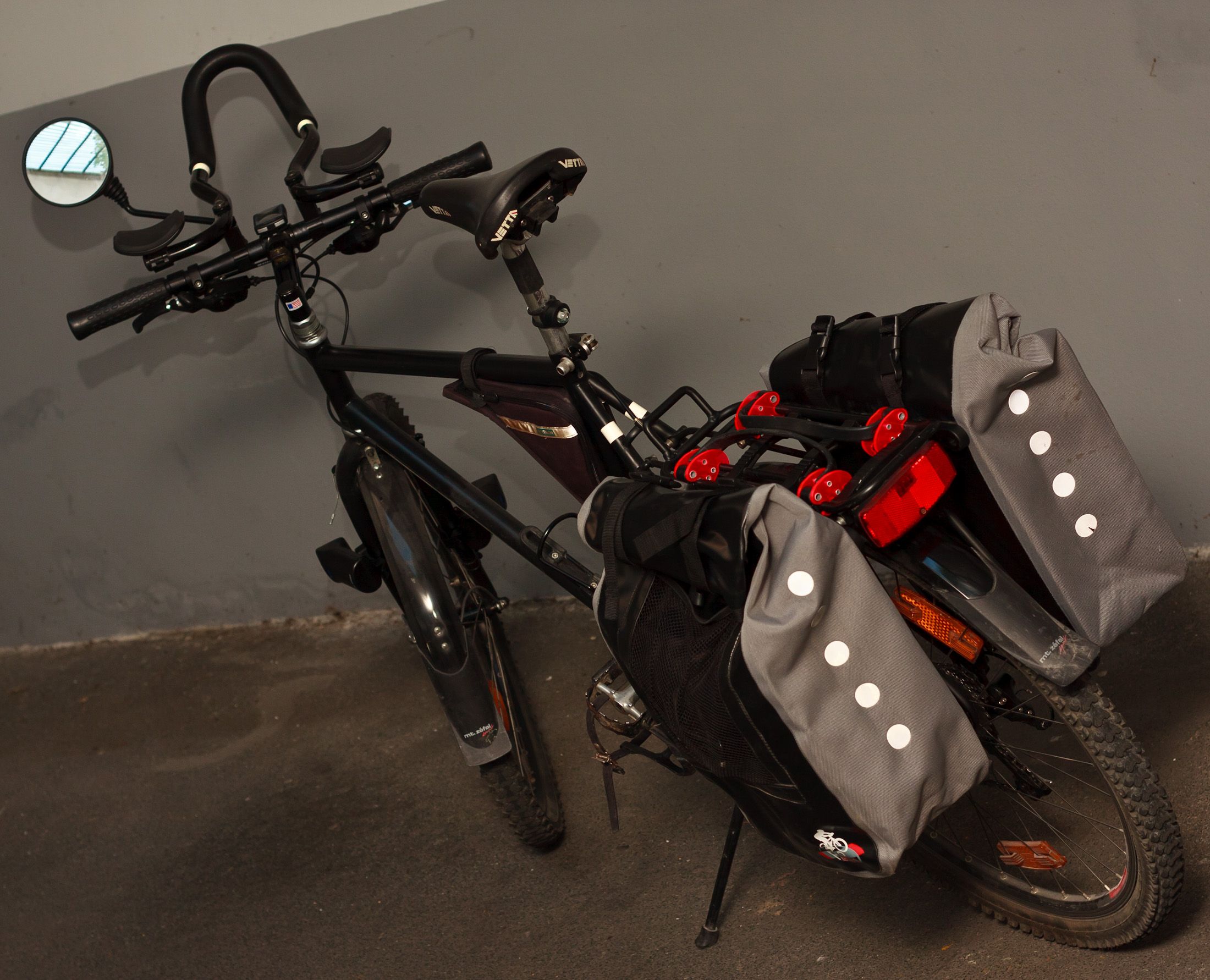 Safe Clasps for Bike Pannier Bags : 15 Steps (with Pictures ...