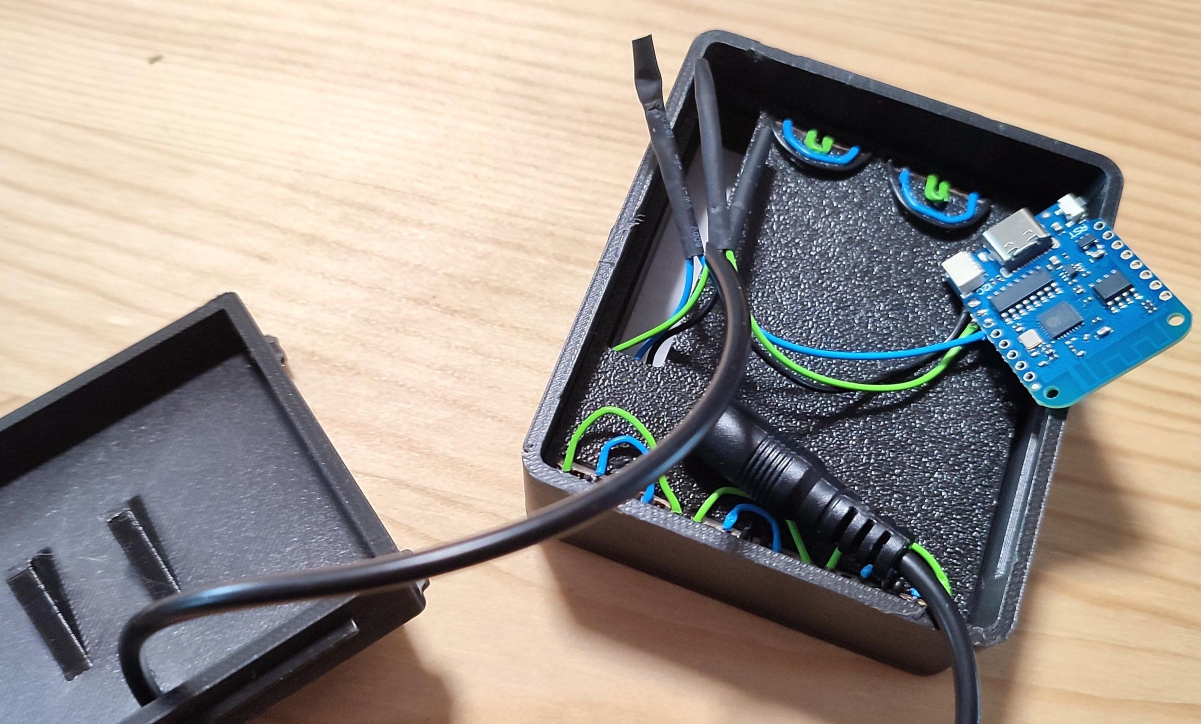 Just Hues: an Ultraminimalist Perpetual Monthly LED Calendar : 6 Steps ...