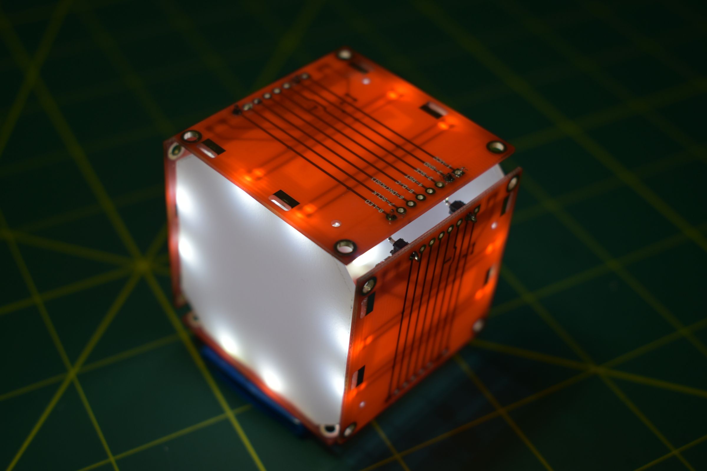 PCB Table Lamp : 7 Steps (with Pictures) - Instructables
