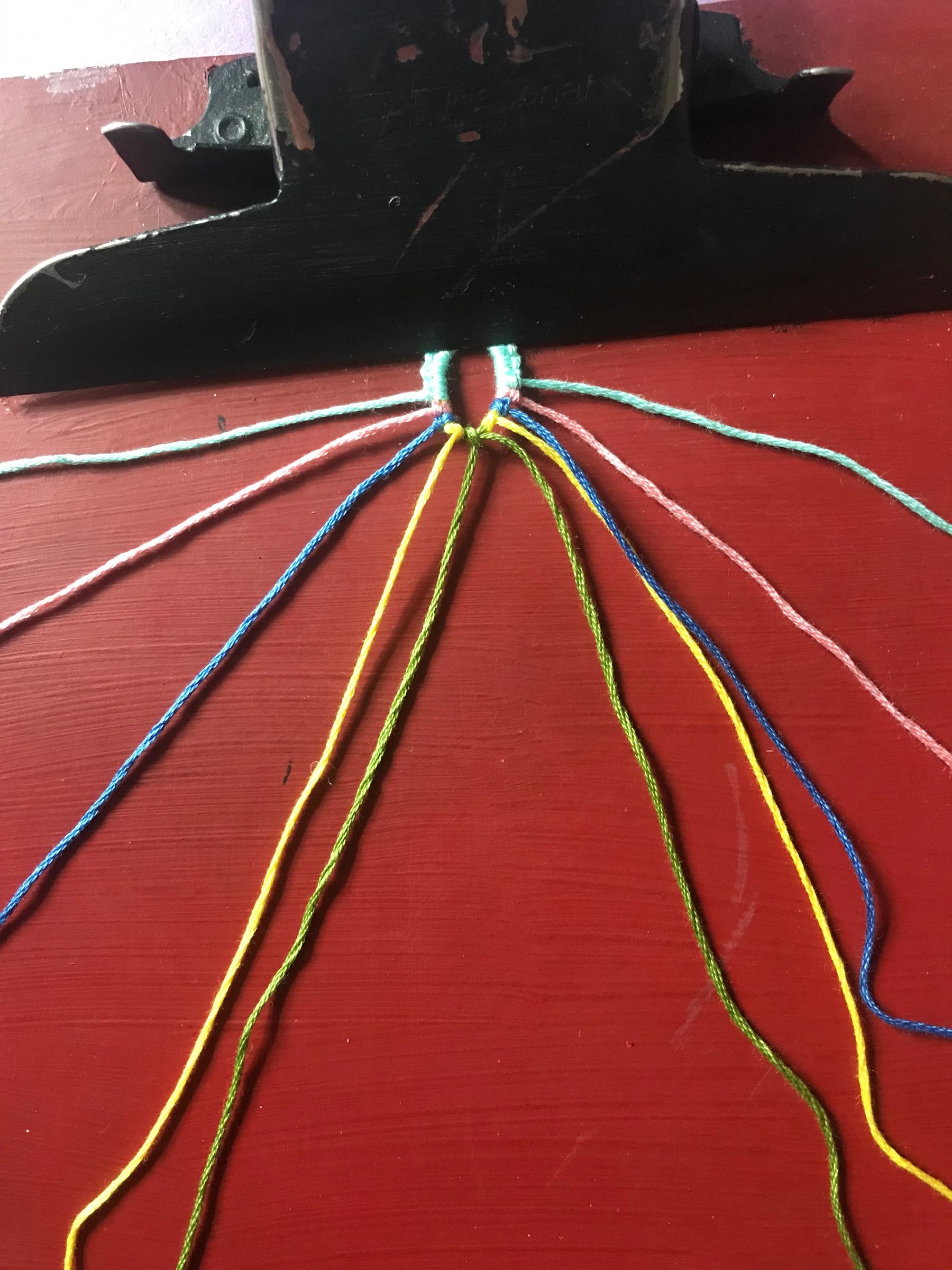 Friendship Bracelet With Teardrop Loop and Triangle Ending : 7 Steps ...