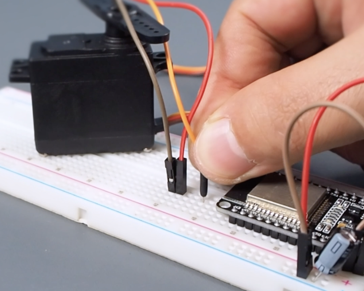 One And Multiple Servo Motor Control With Esp32 Development Board 8