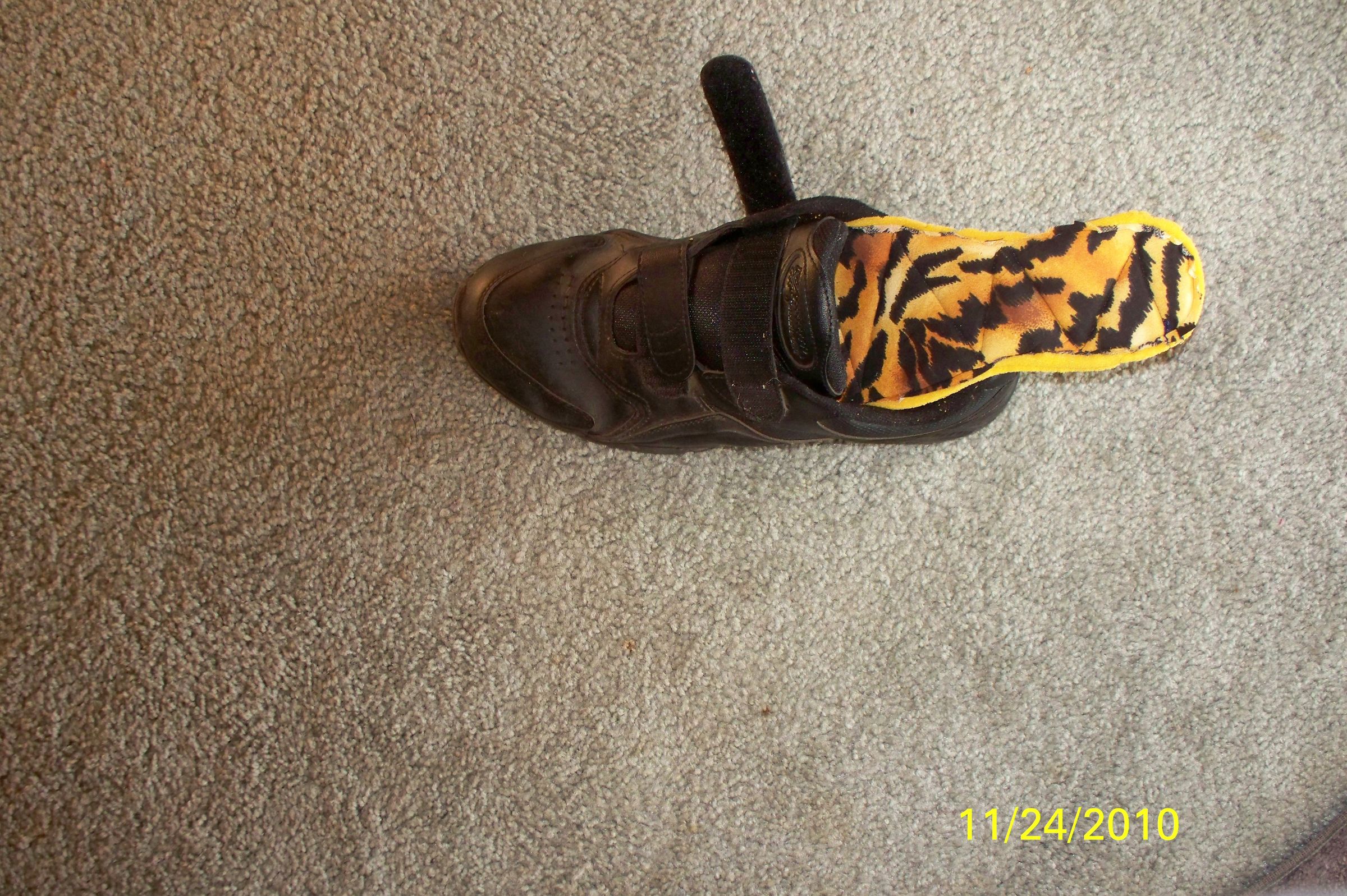 Orthotics You Can Make, Part II: Padded Insoles : 9 Steps (with ...