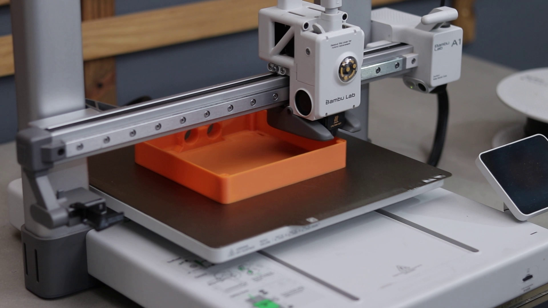 Smart Desk Dustbin With Futuristic Iris Lid : 10 Steps (with Pictures ...