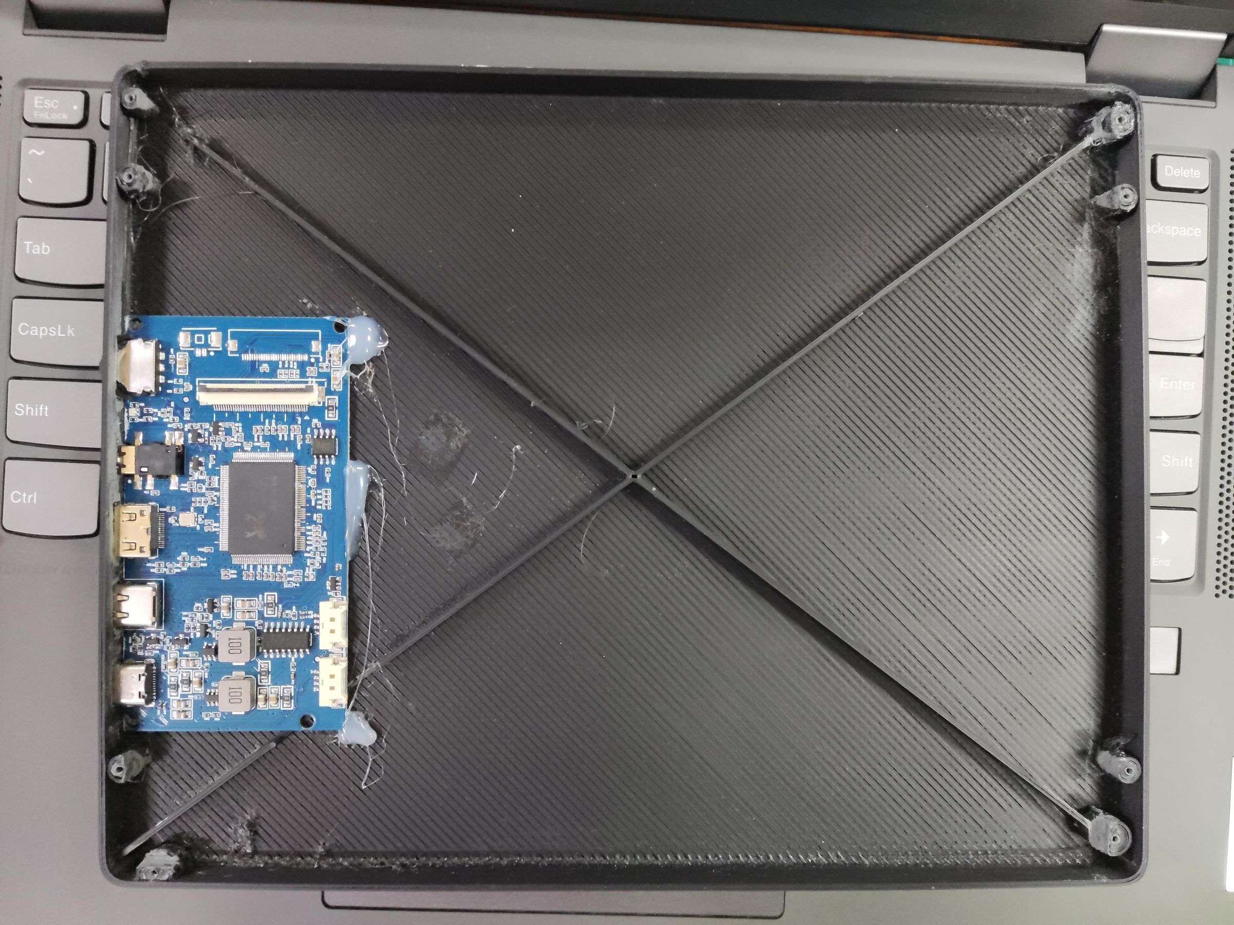DIY Portable Monitor Recycled From IPad 3 : 10 Steps (with Pictures ...
