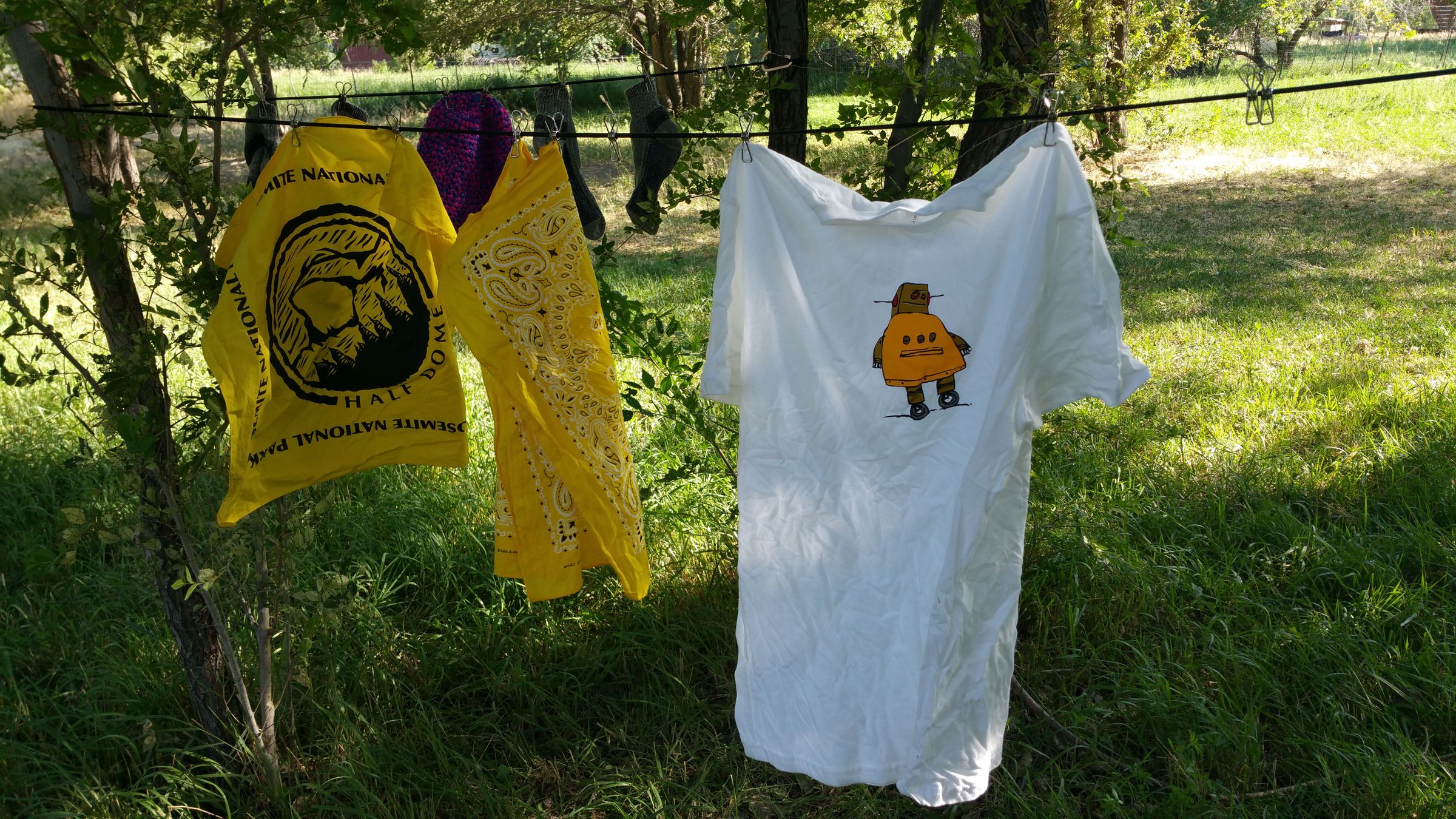 Take It With You Clothes Line : 4 Steps (with Pictures) - Instructables