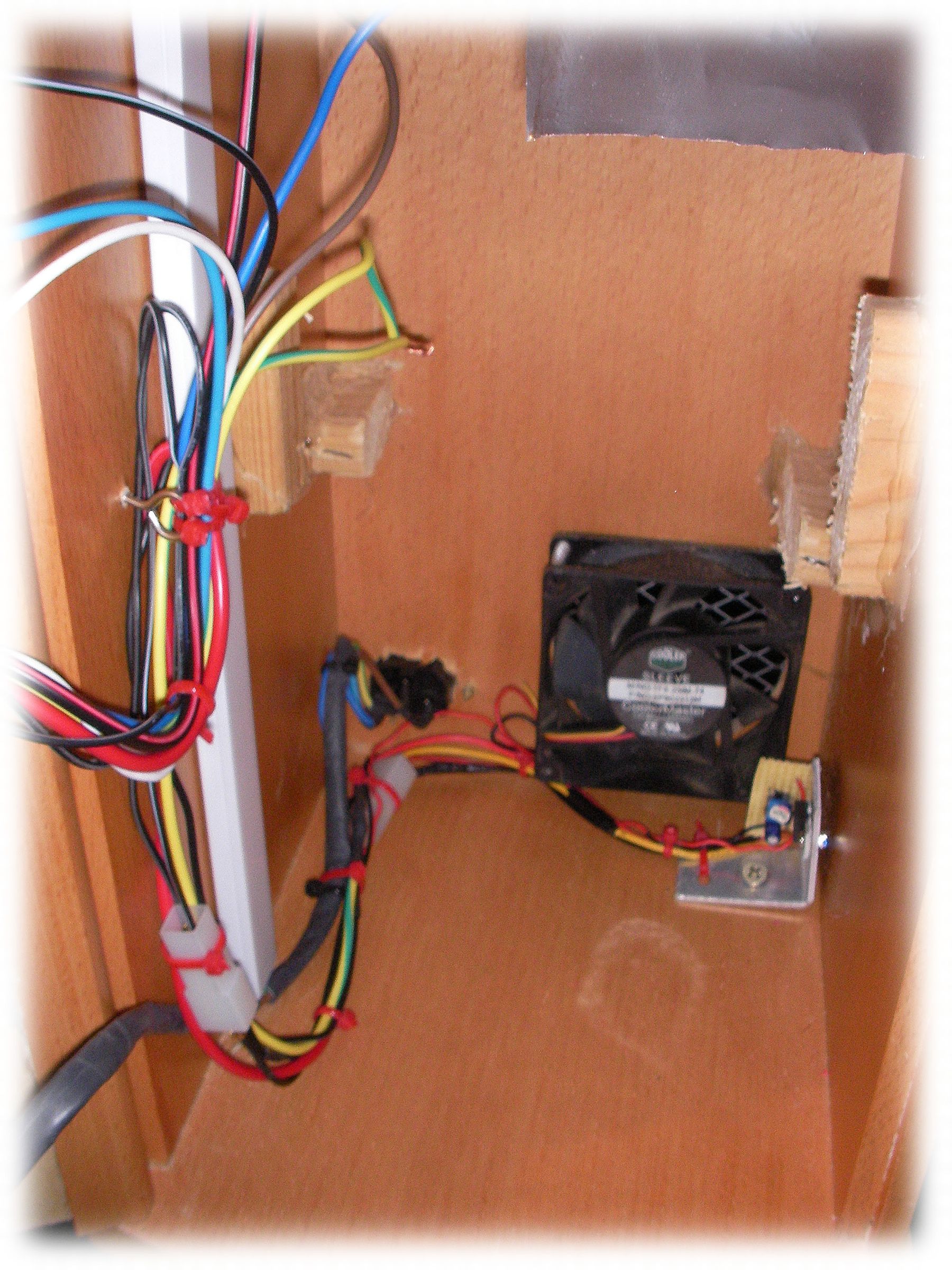 Make a Bench Power Supply Mostly From Recycled Parts : 19 Steps (with ...