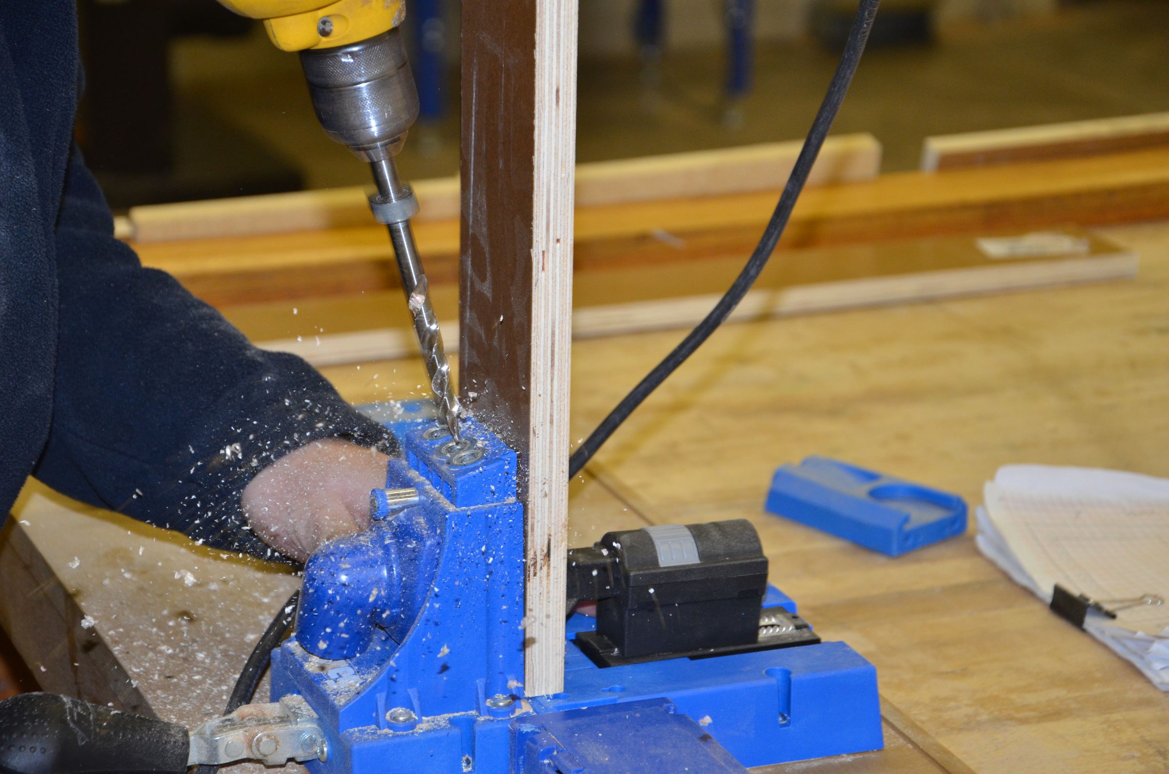 Rolling Workstation for Small Workspaces : 10 Steps (with Pictures ...