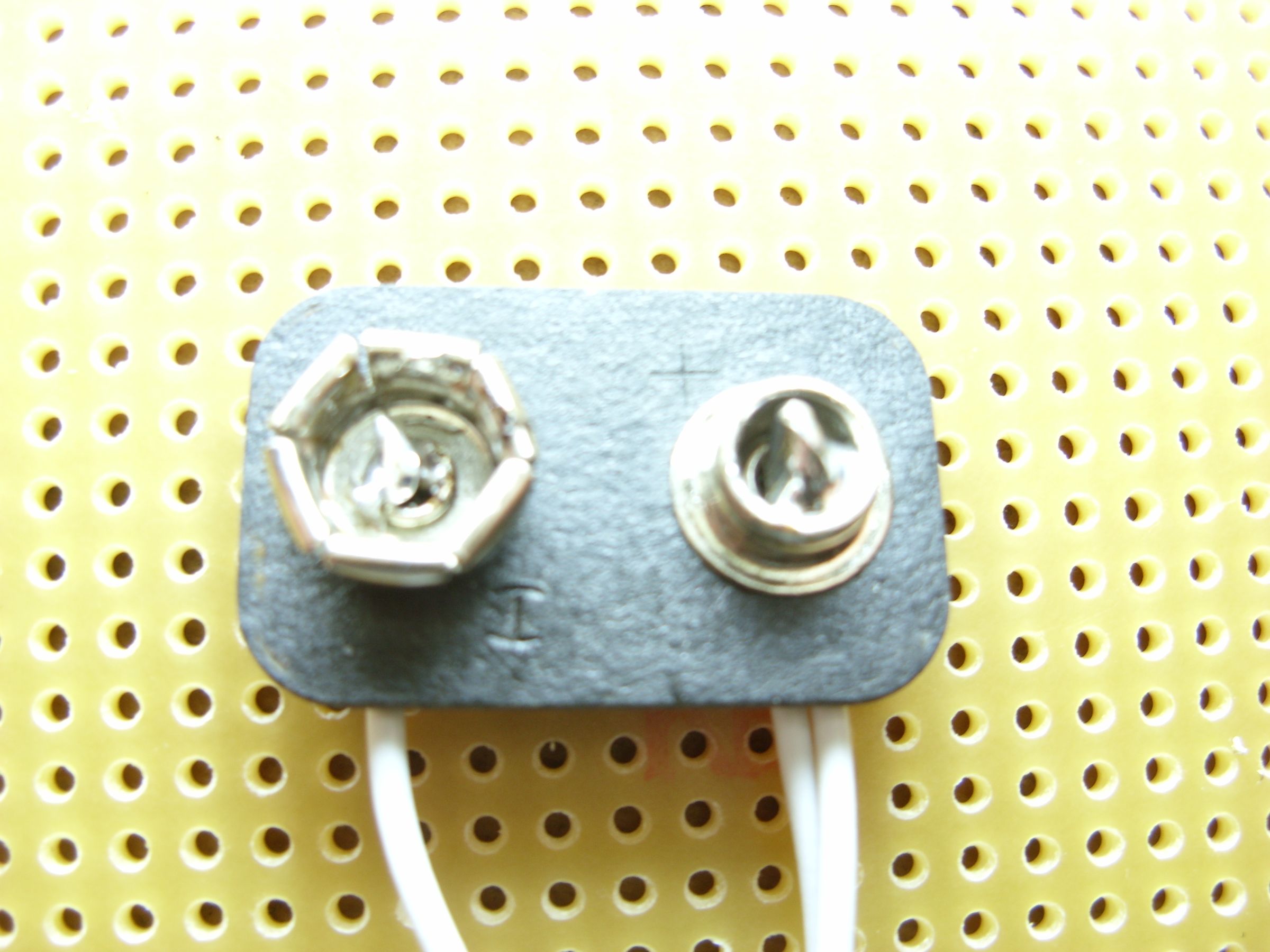 Mini Portable Ipod Charger : 9 Steps - Instructables