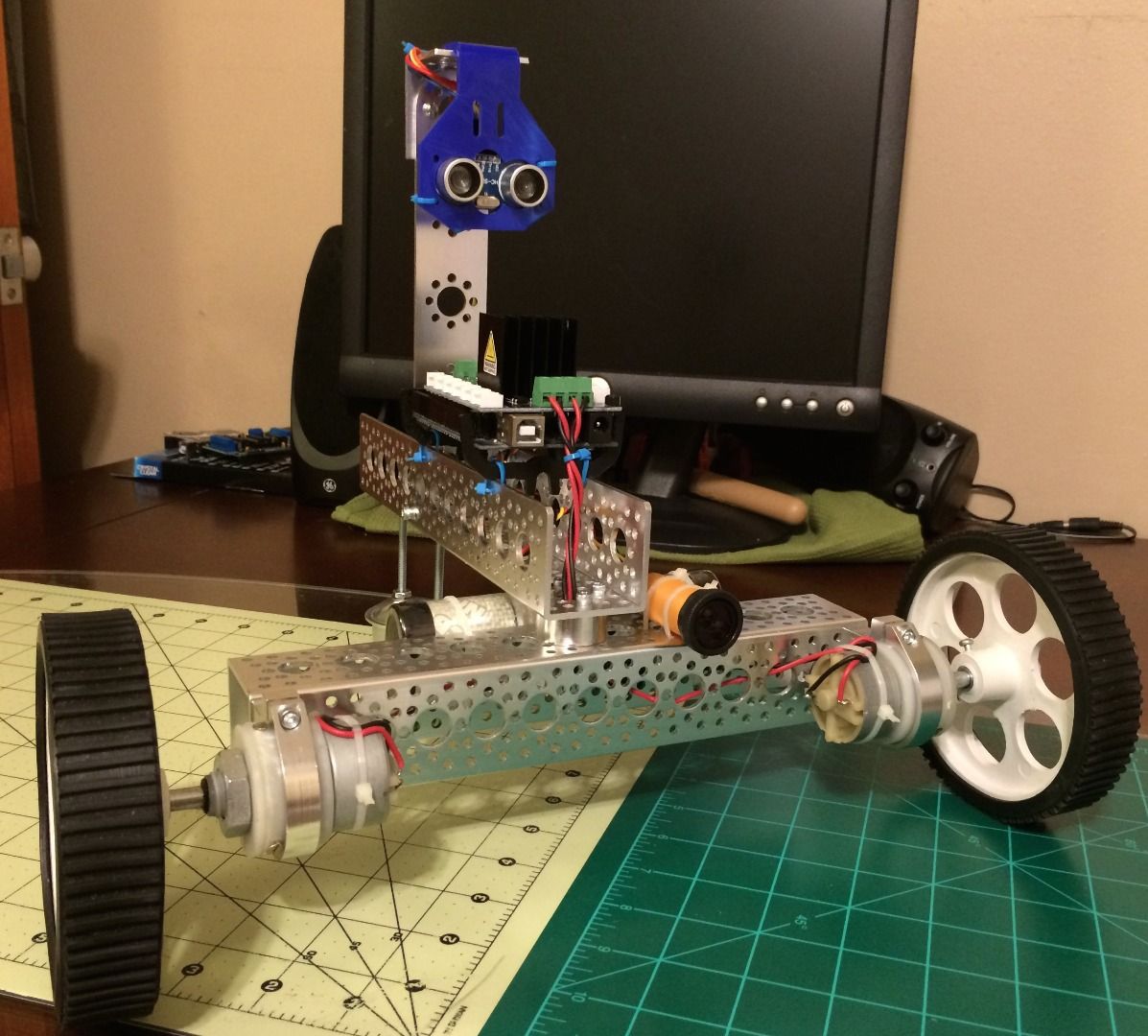 Build a Modular Robot Chassis Using Actobotics : 13 Steps (with Pictures) - Instructables