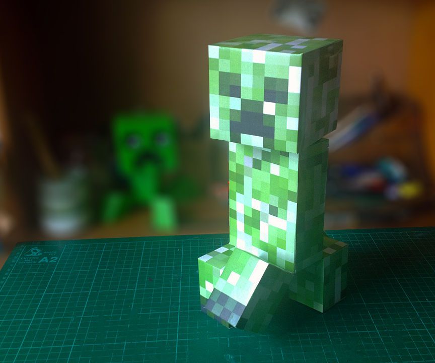 Making a Large Creeper Using Papercraft : 4 Steps - Instructables