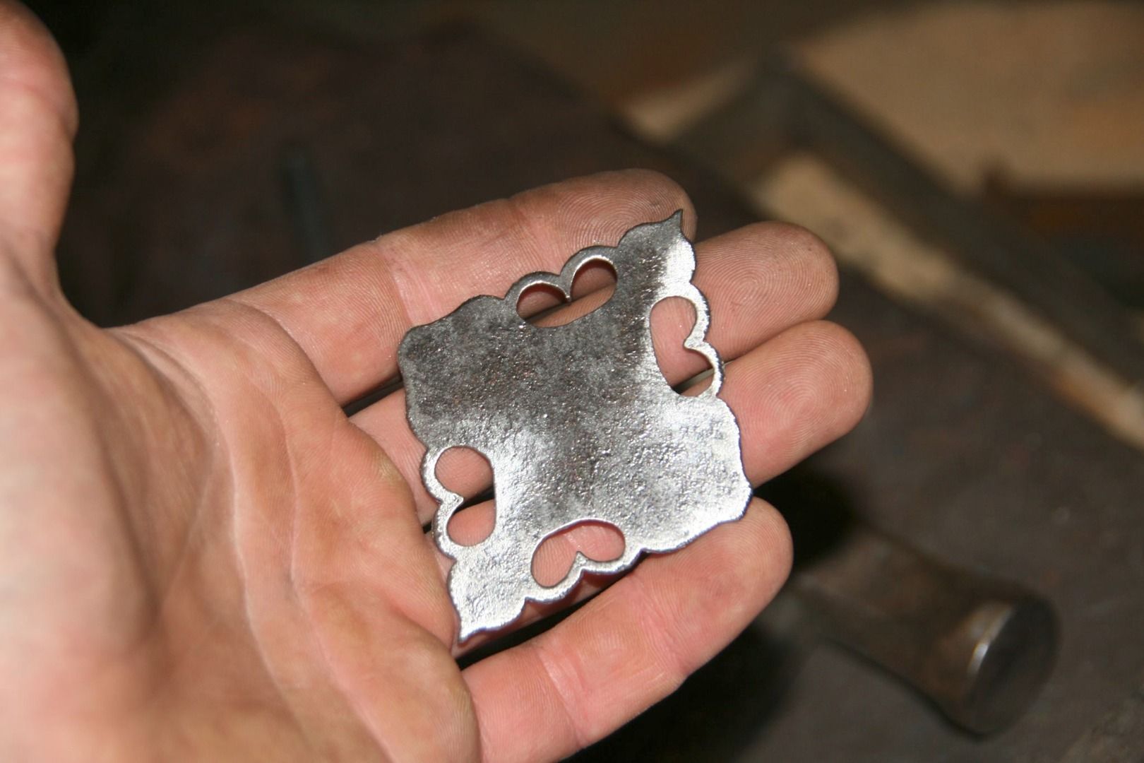 Medieval / Renaissance Box : 10 Steps (with Pictures) - Instructables