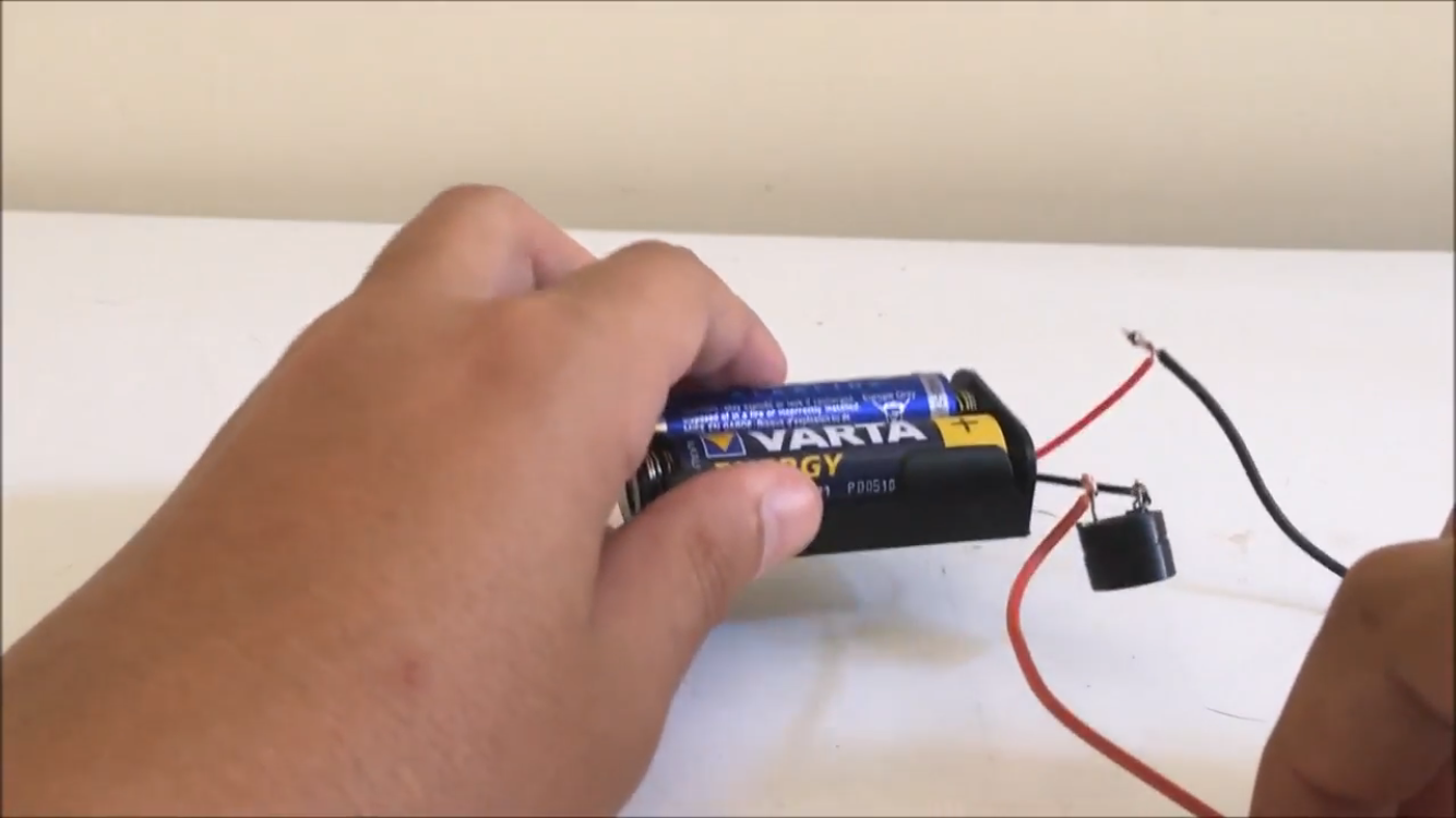 How to Make a Simple Door Alarm : 4 Steps - Instructables