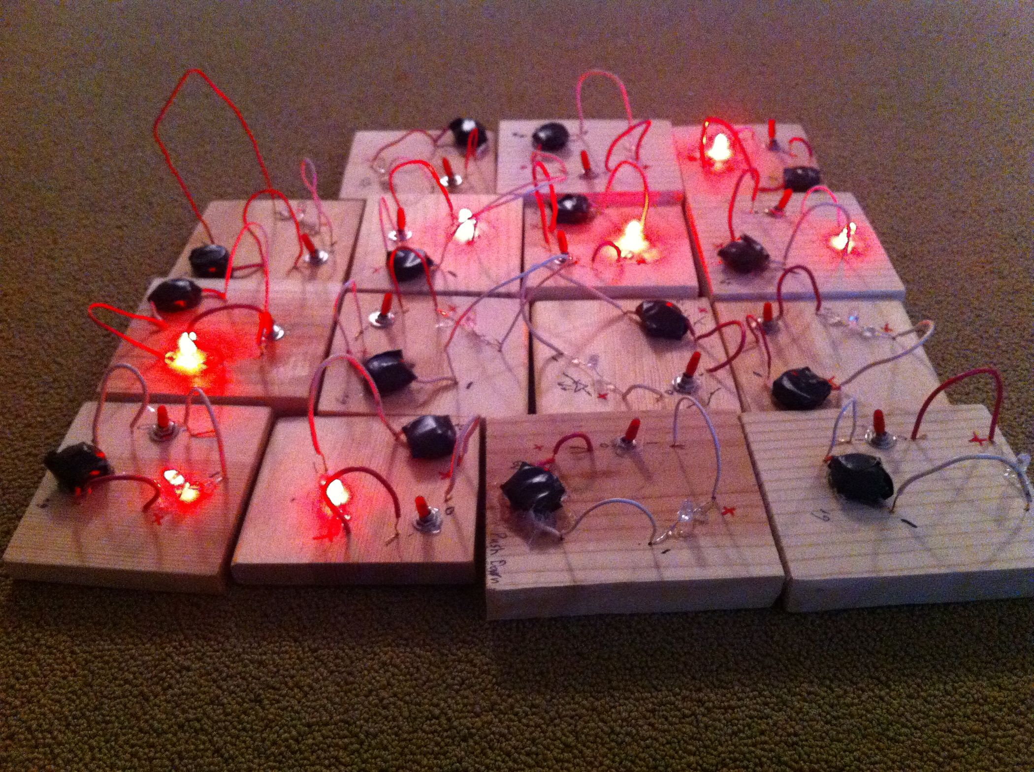 Simple LED Circuit on the Cheap : 4 Steps - Instructables