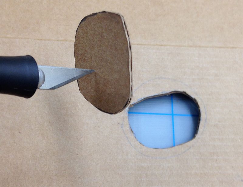 Illuminated "Eyes That Follow" Optical Illusion : 6 Steps - Instructables