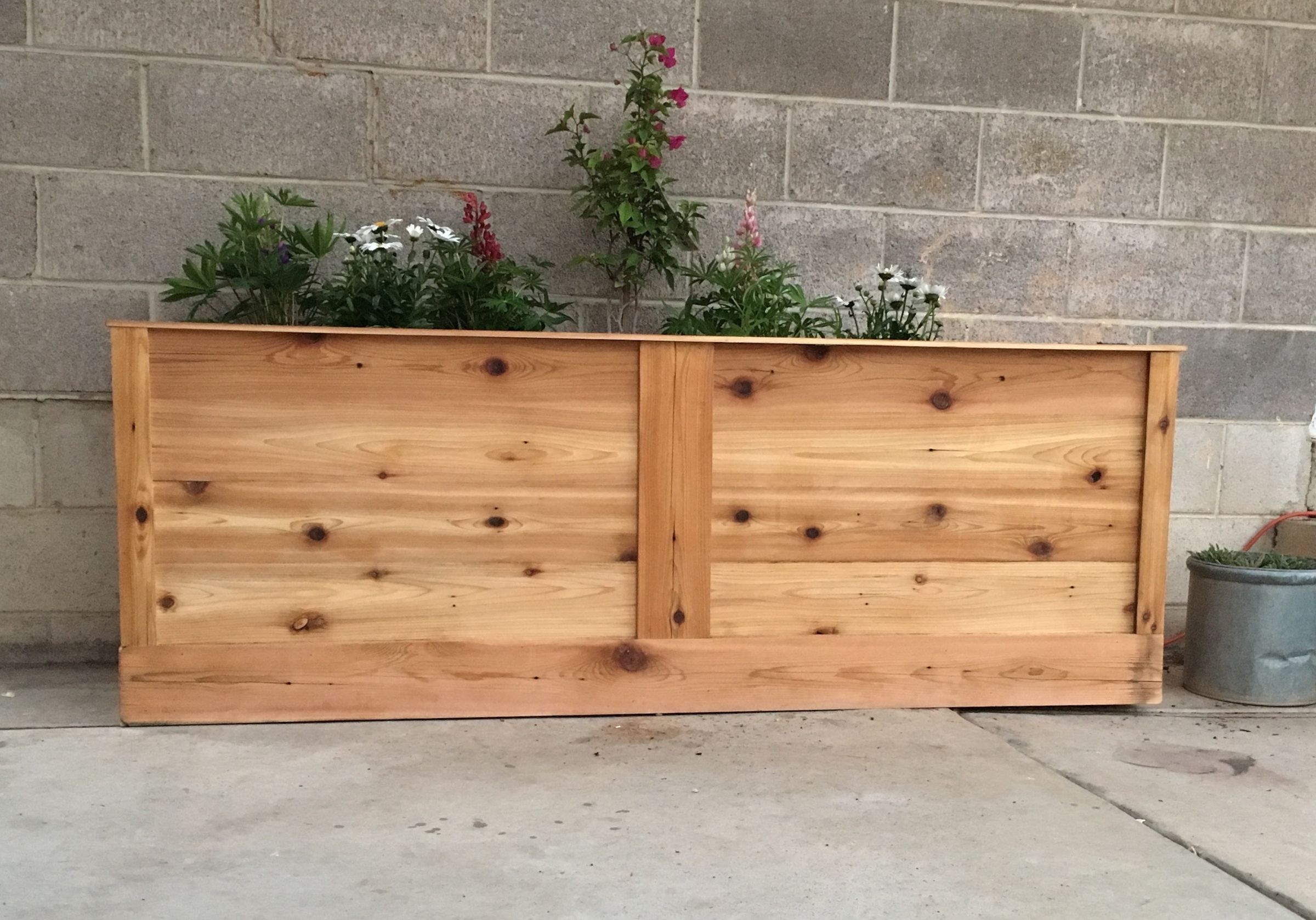 Reclaimed Planter Box : 7 Steps (with Pictures) - Instructables
