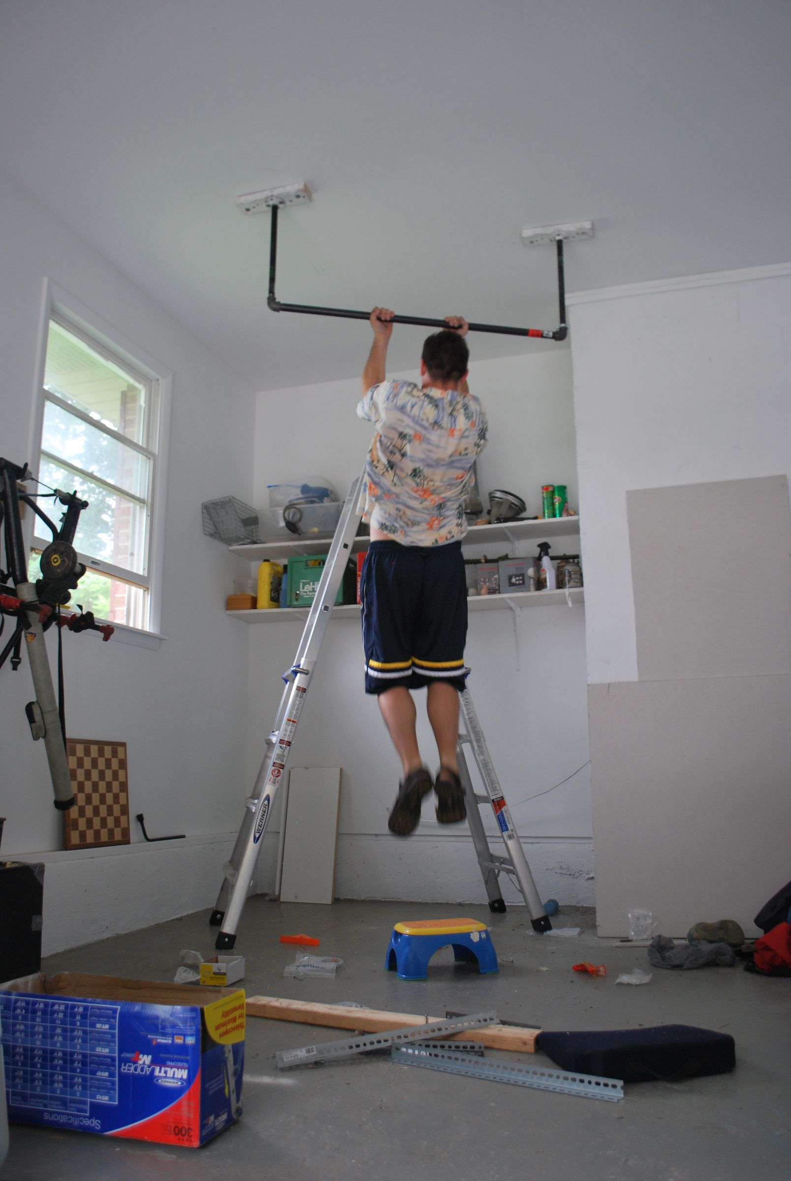 Garage Pull Up Bar : 6 Steps - Instructables