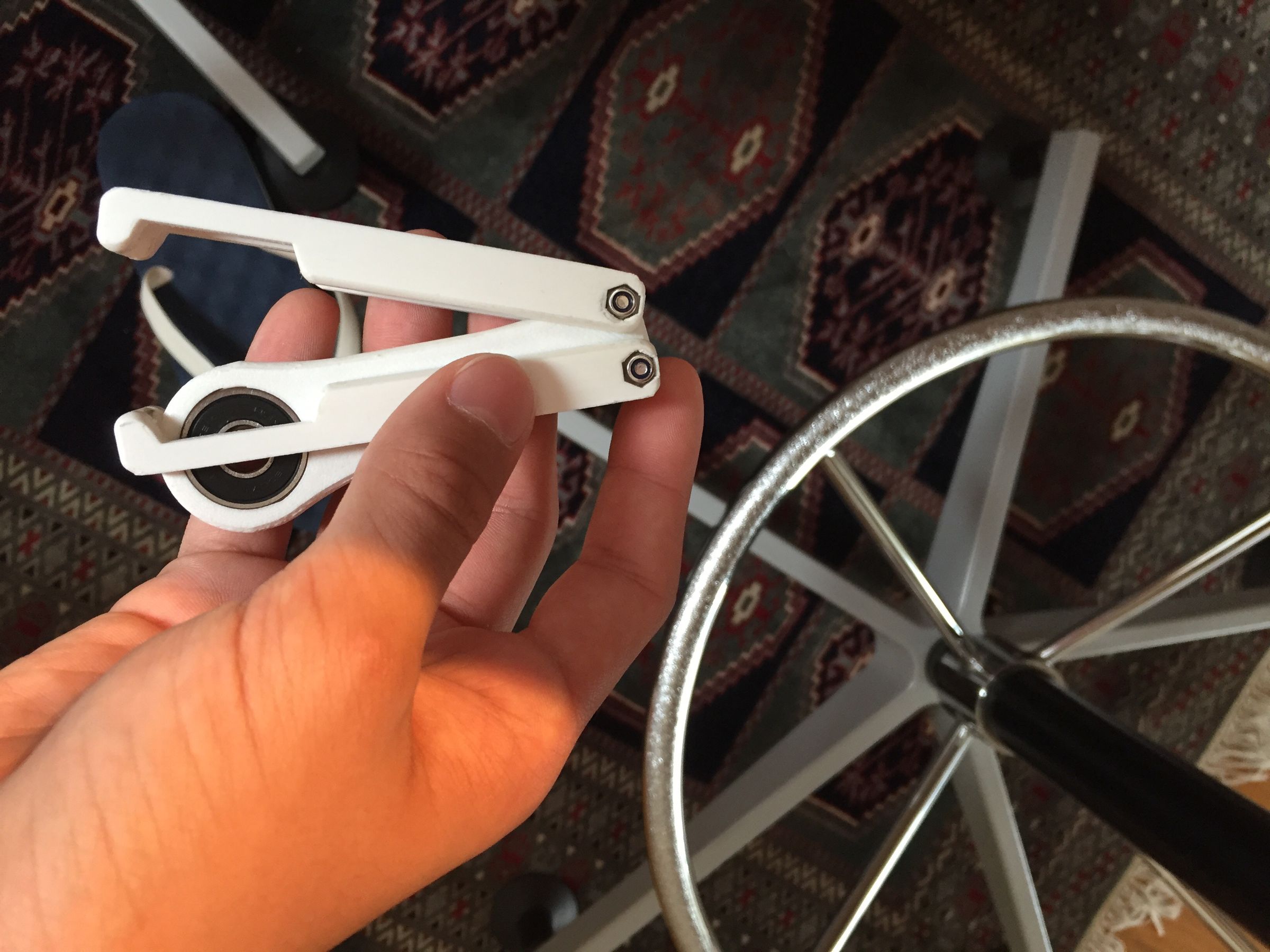 Flipping/Flicking Toy [Sandwich Balisong Inspired] : 4 Steps (with ...