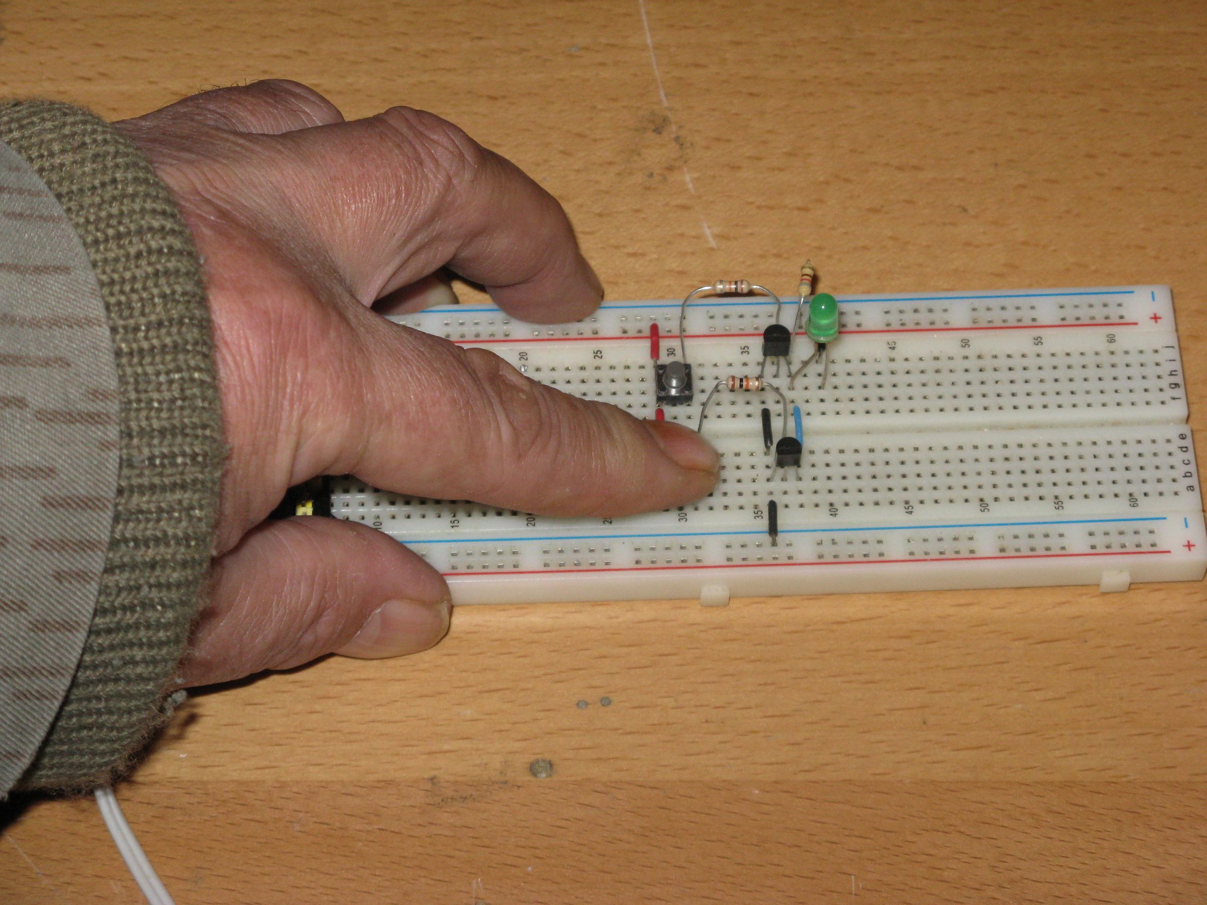 Dual Logic Transistor Gates : 10 Steps - Instructables