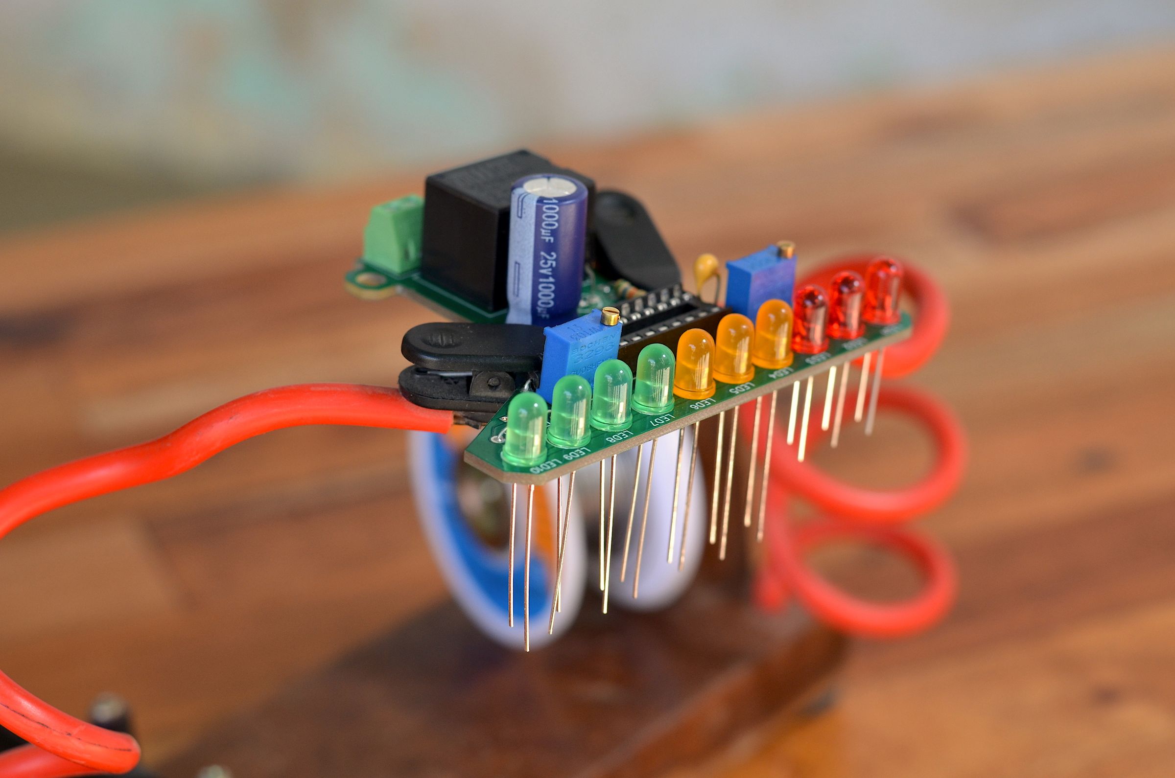 DIY Battery Level Indicator/Auto Cutoff for 12v Battery : 5 Steps (with ...