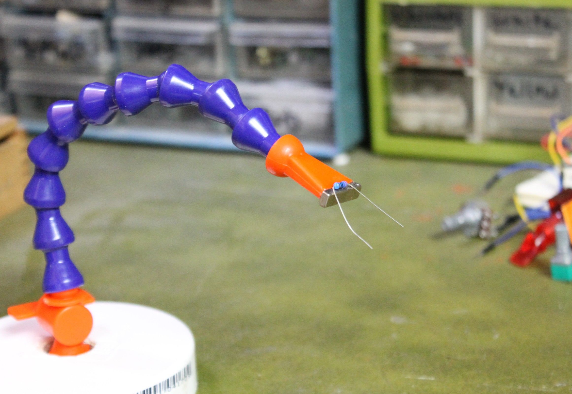 Magnetic 3rd Hand : 5 Steps (with Pictures) - Instructables