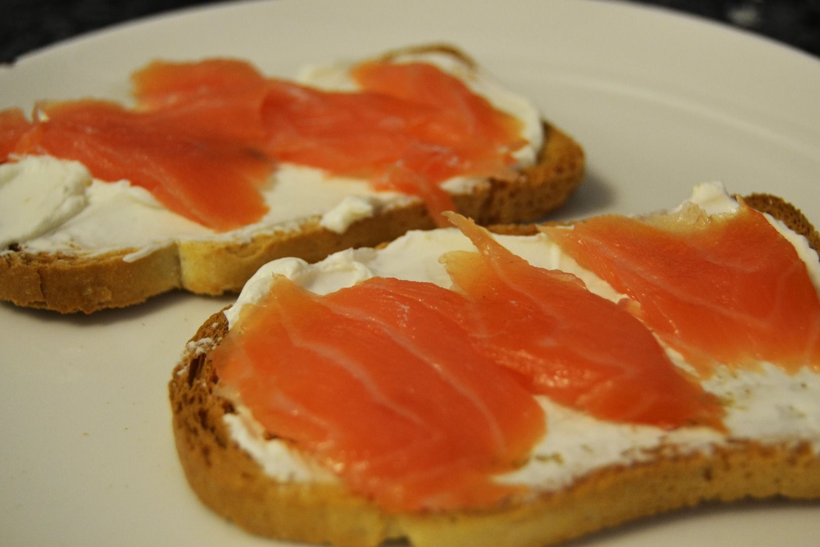 Quick and Easy Cheese and Salmon Toast. - Instructables