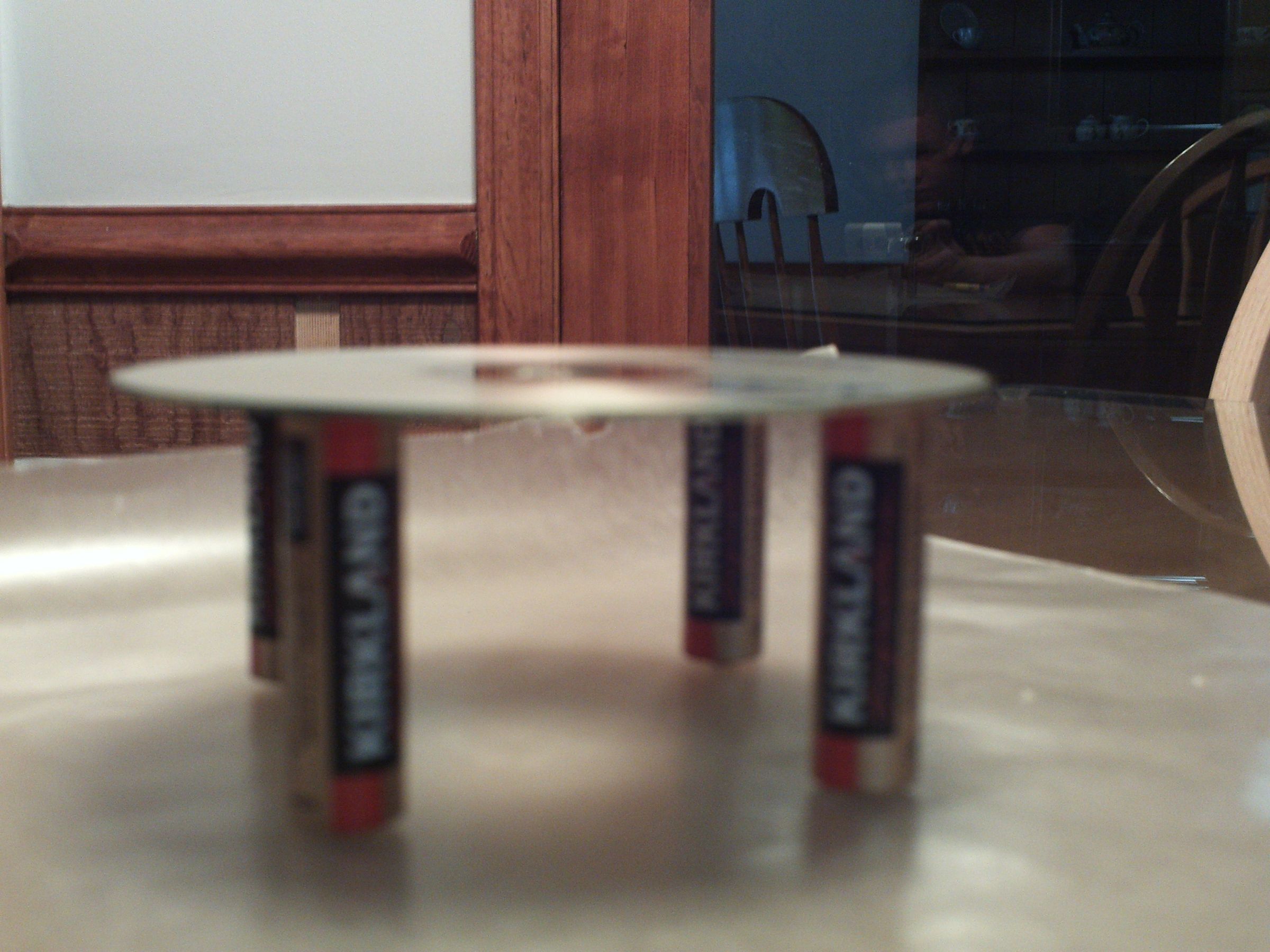 CD Table : 4 Steps - Instructables