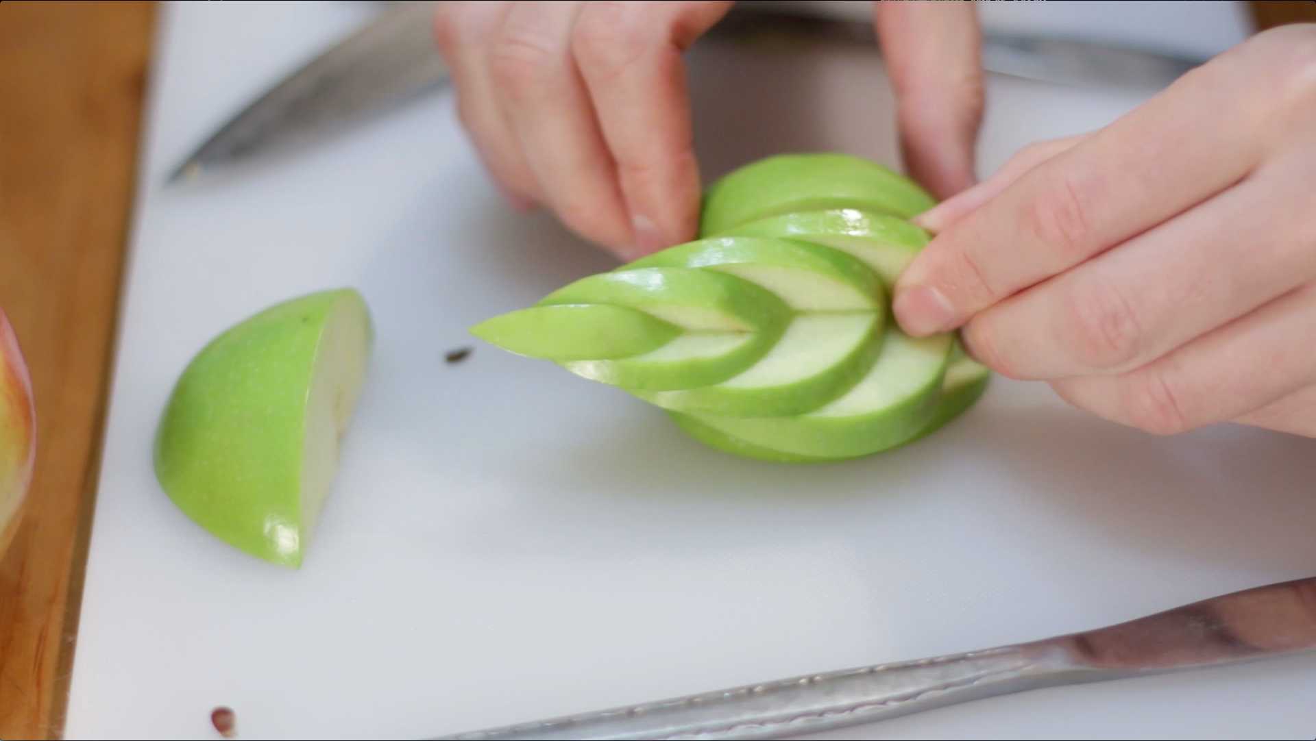 Edible Apple Swan : 9 Steps (with Pictures) - Instructables