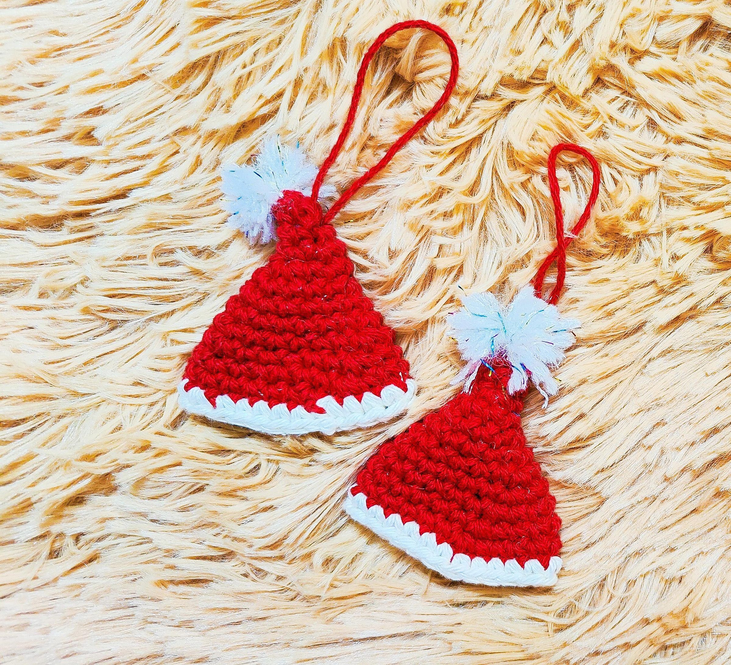 Crochet Mini Santa Hat Ornament With Single Crochets : 16 Steps (with ...
