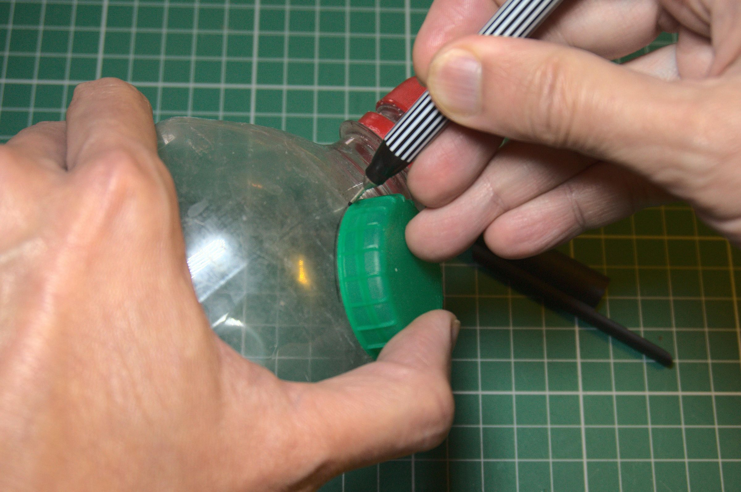 Magnetic Spinning Desk Toy : 5 Steps (with Pictures) - Instructables