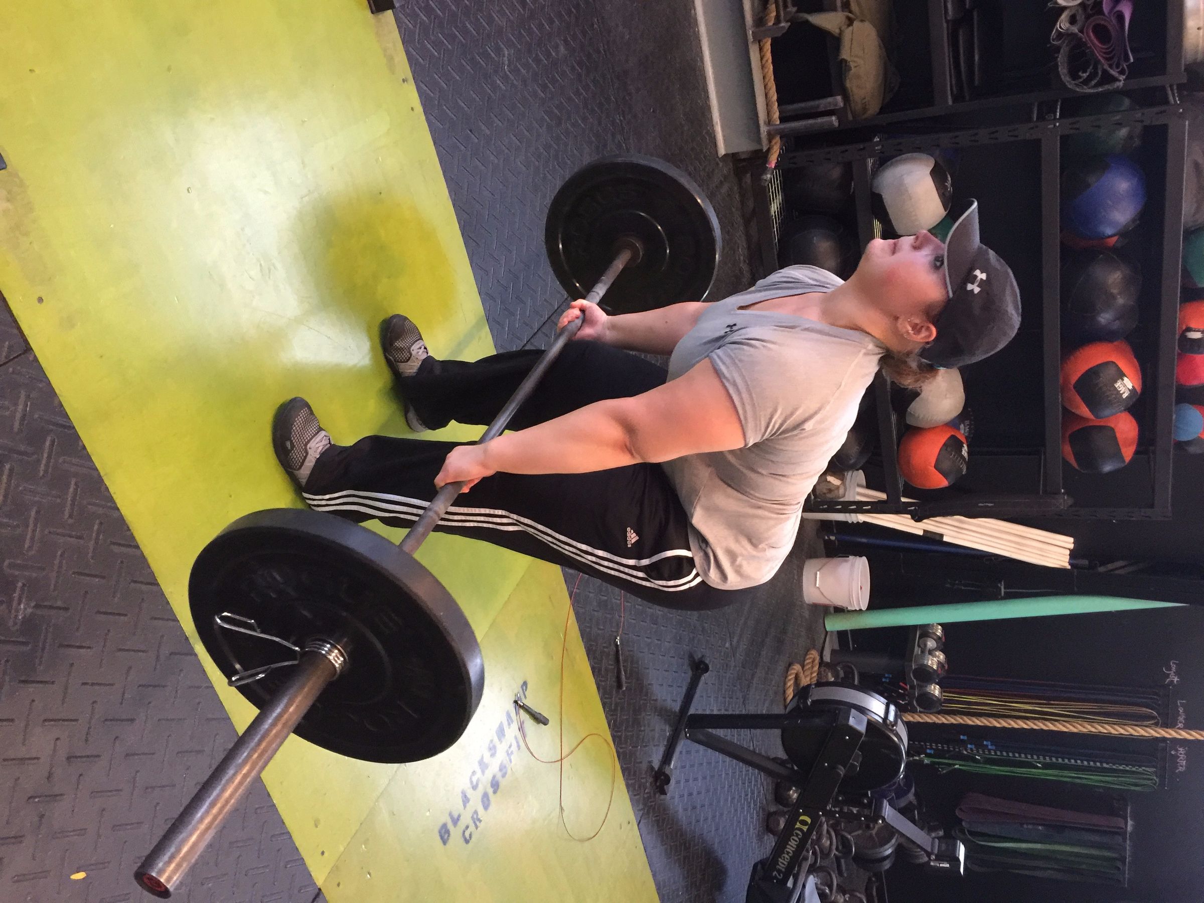 How to Deadlift a Barbell Safely, Effectively and With Good Body ...