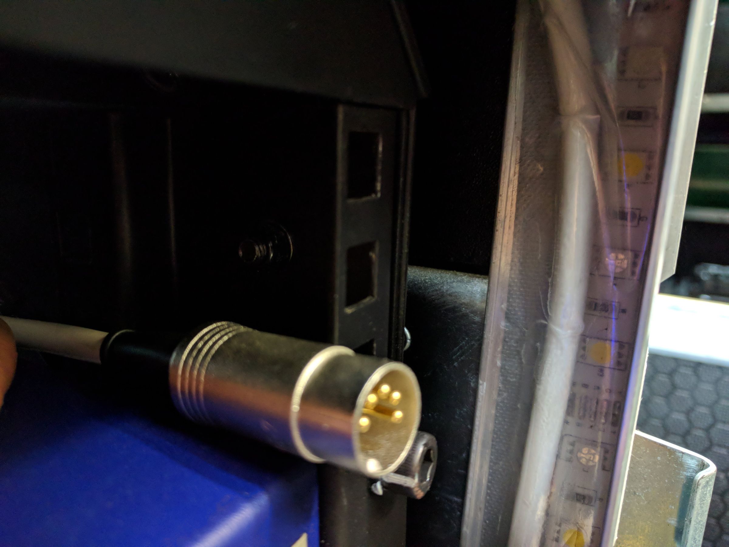 UPS Warning Lights : 4 Steps - Instructables