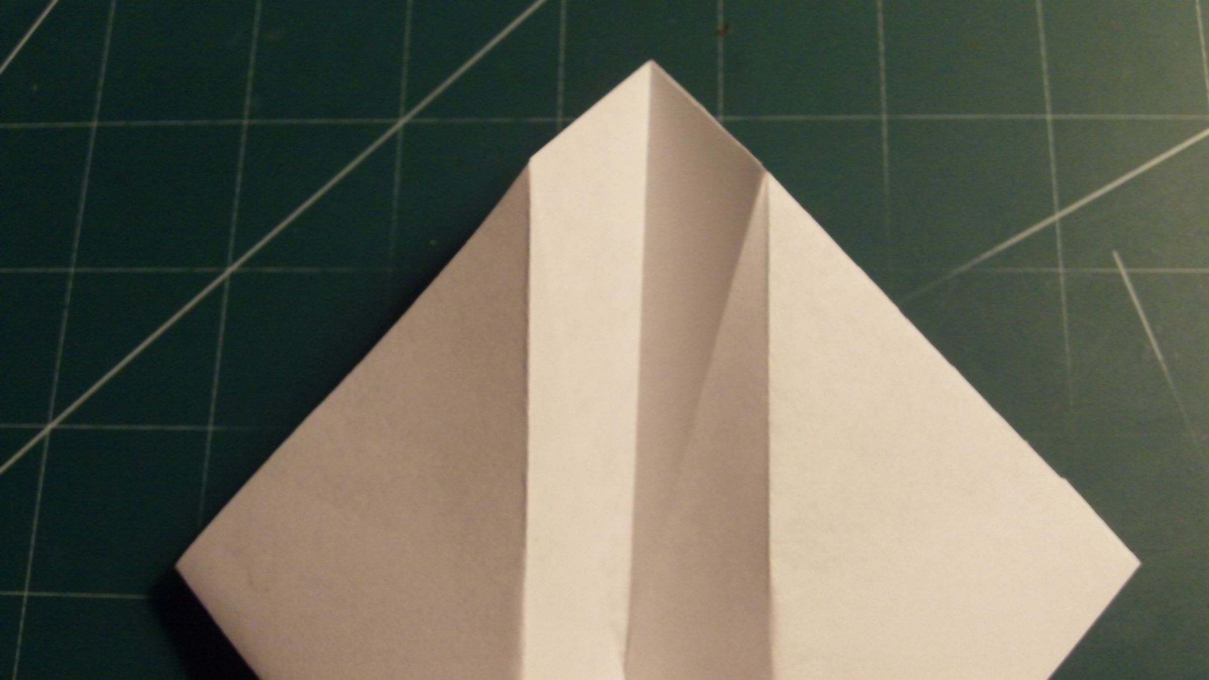 How to Make the Starfire Paper Airplane : 9 Steps - Instructables