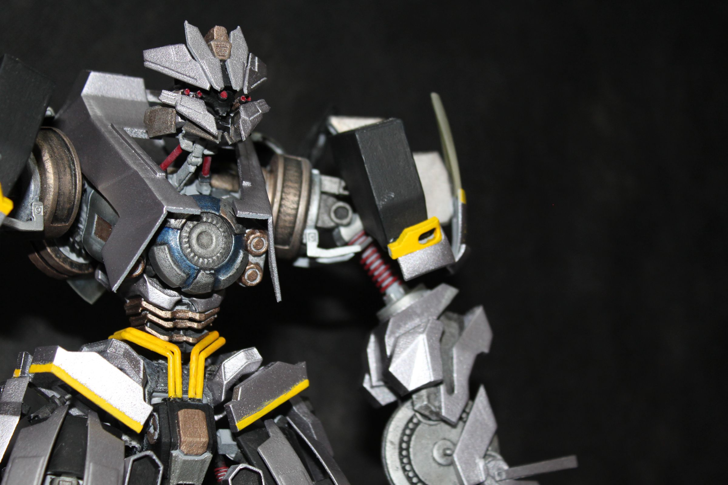 Transformers: Astrotrain : 4 Steps - Instructables