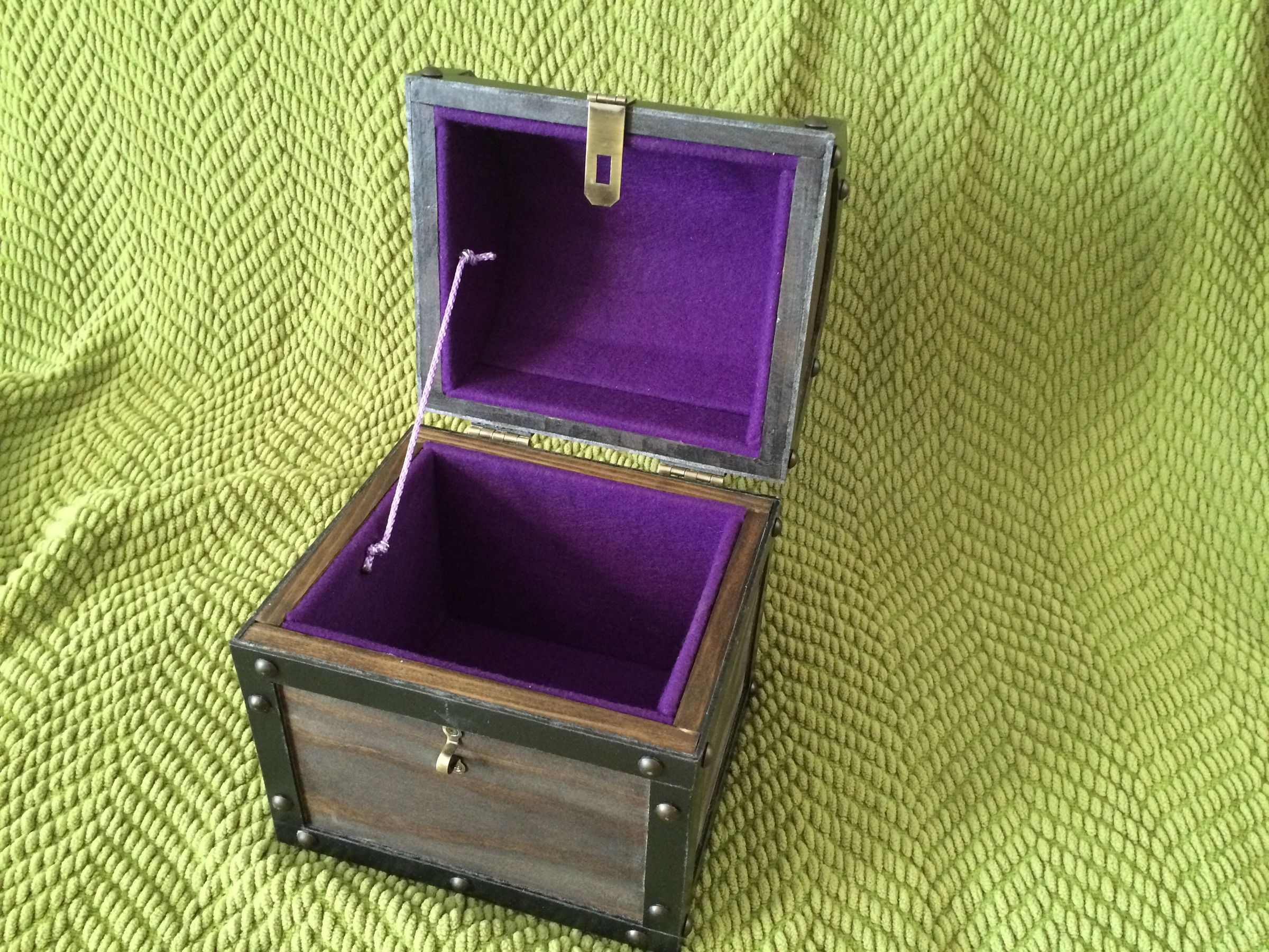 Legend of Zelda Chest : 6 Steps (with Pictures) - Instructables