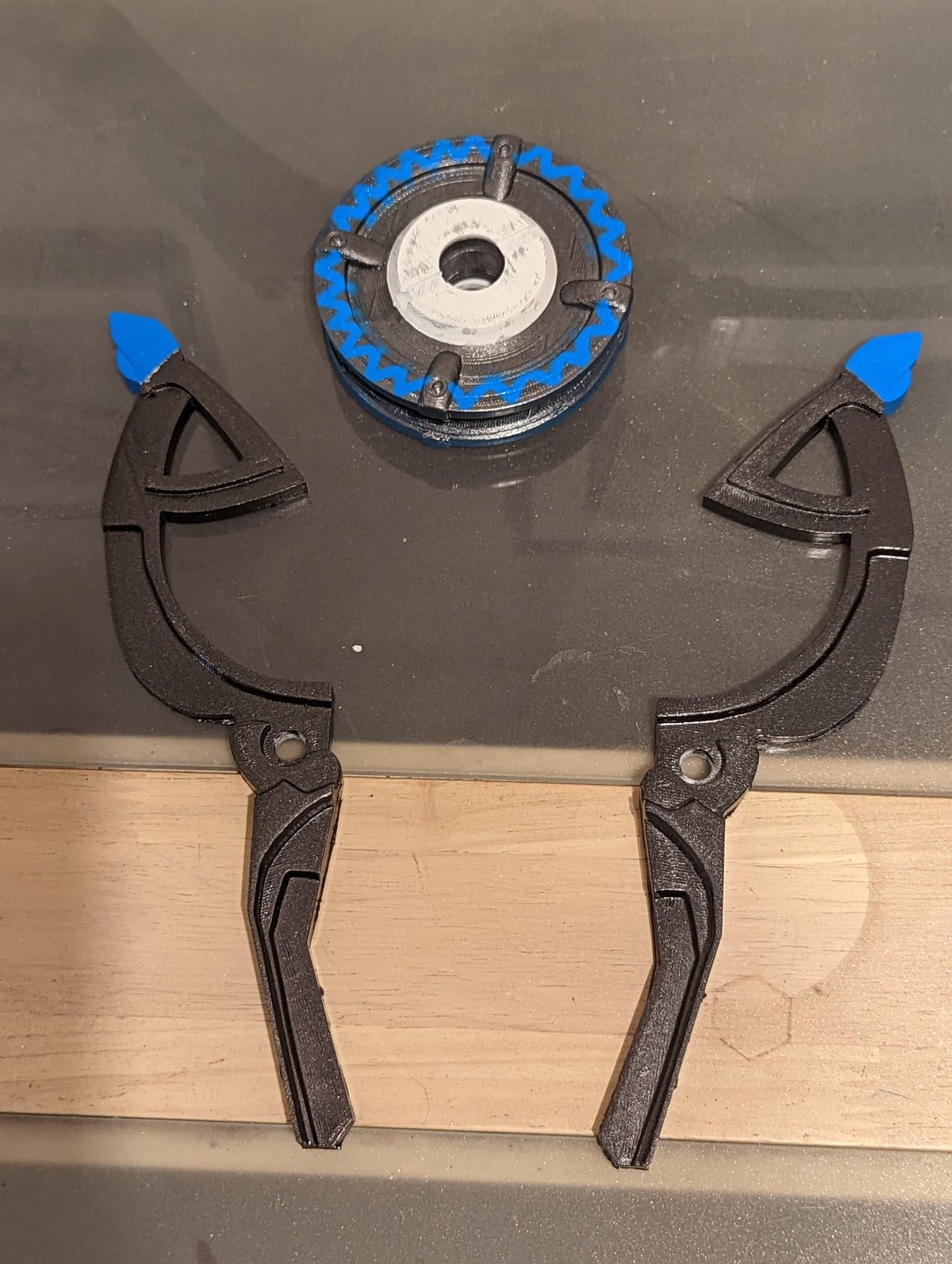 Realistic Weathering on Cosplay Props (Aloy's Bow From Horizon) : 7 ...