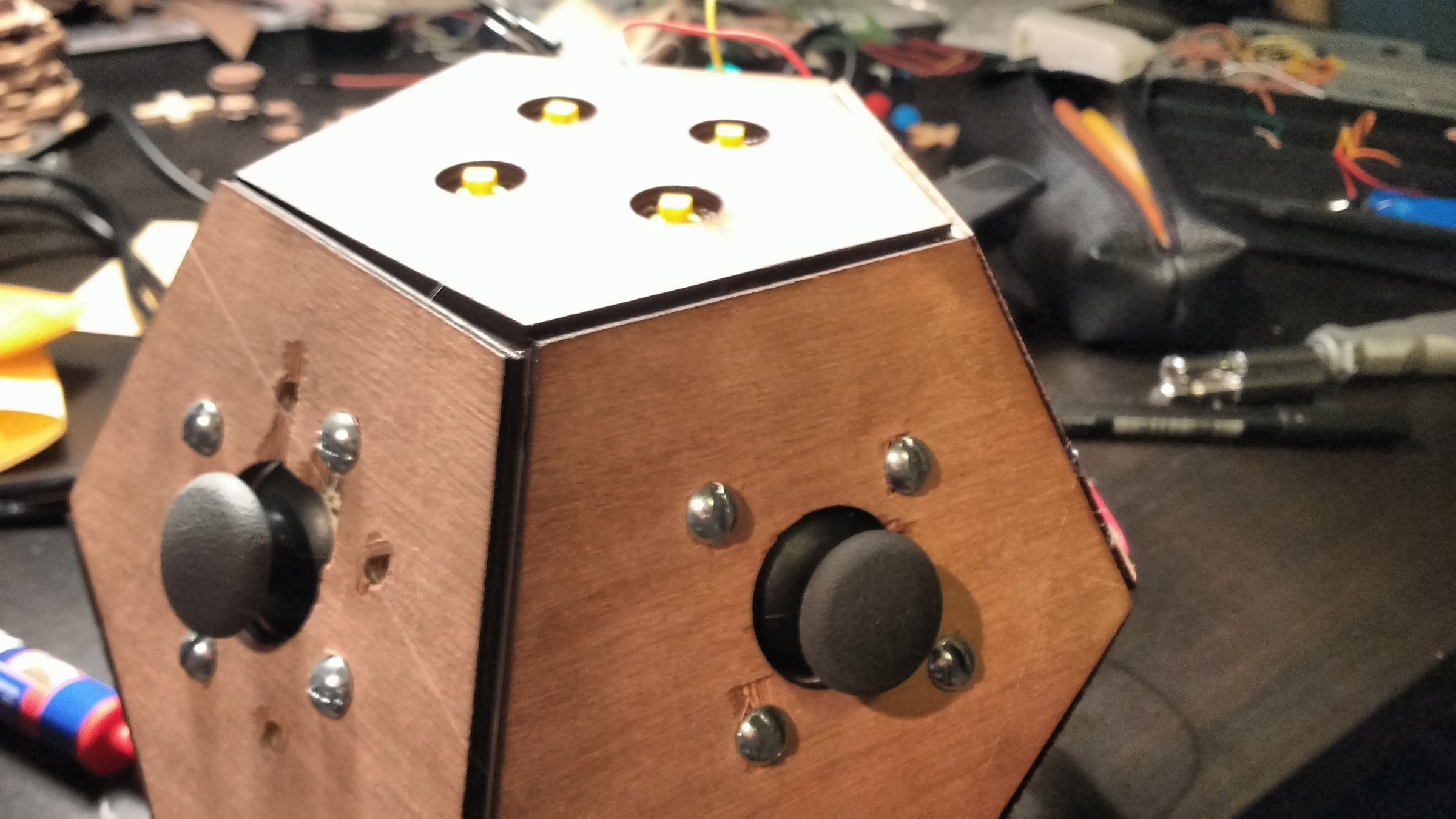 Odd Controller : 4 Steps - Instructables