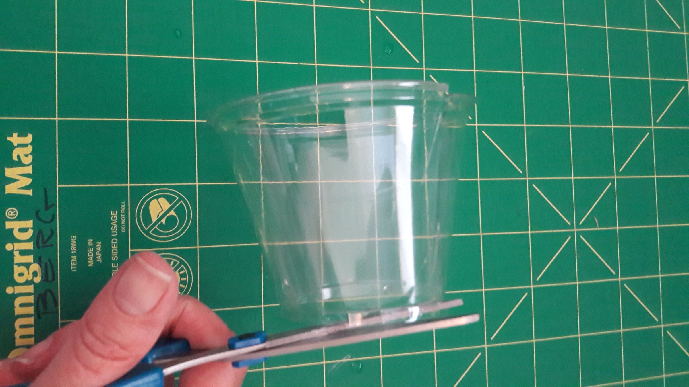 DIY Eyebrow Stencils With Printable Template! : 6 Steps - Instructables