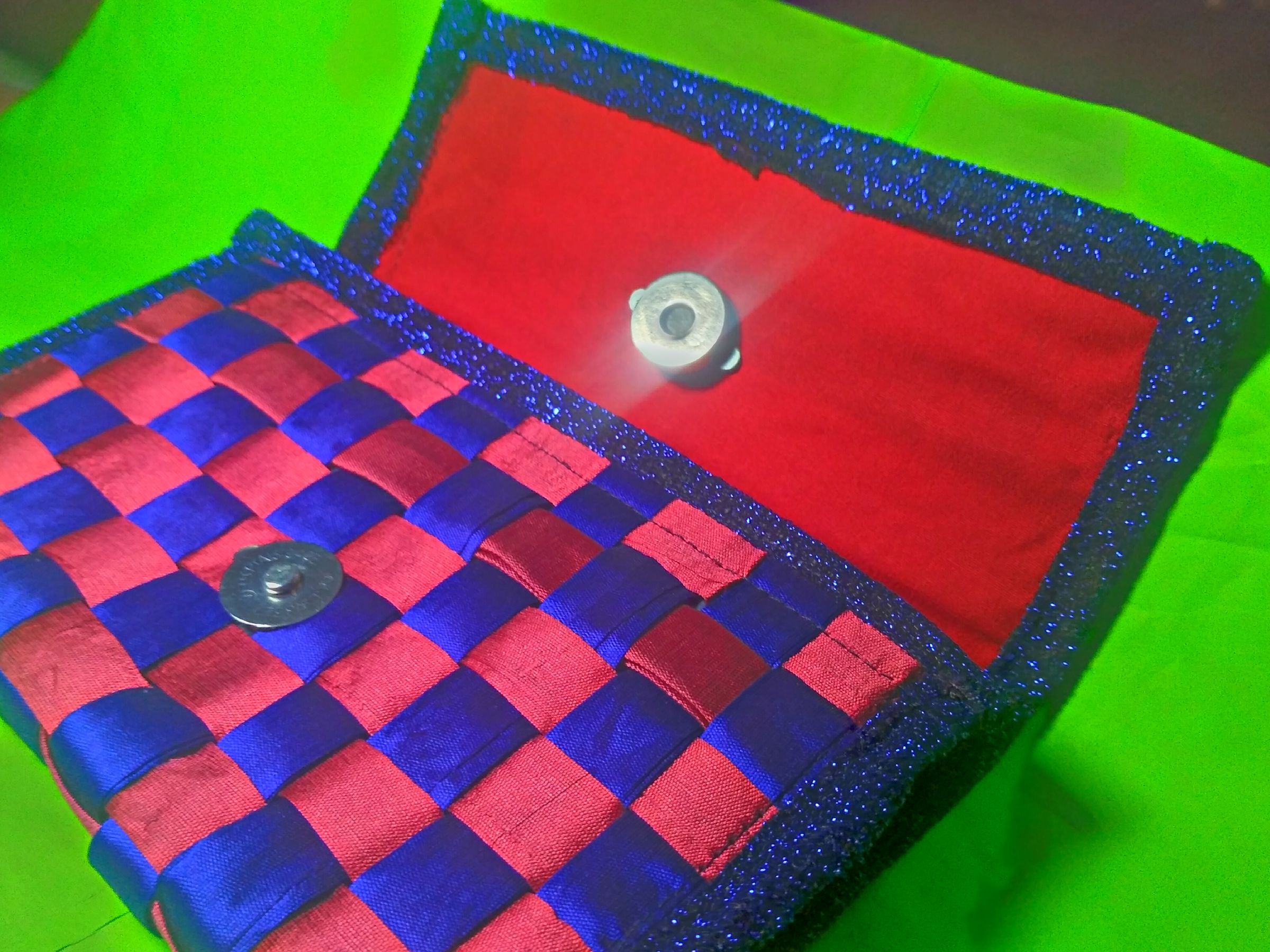 Fancy Shiny Purse : 10 Steps (with Pictures) - Instructables